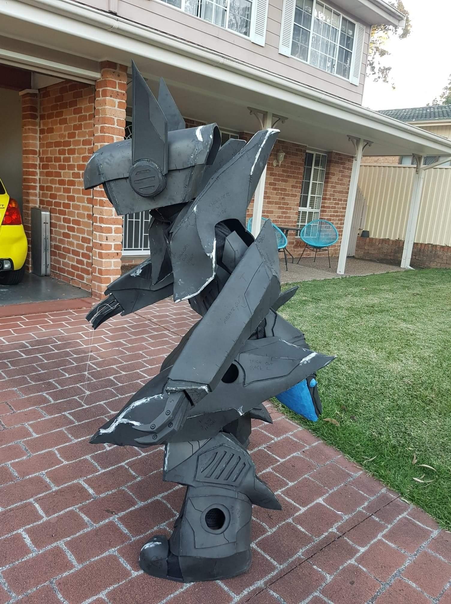 EVA Foam Robot Costume : 16 Steps (with Pictures) - Instructables