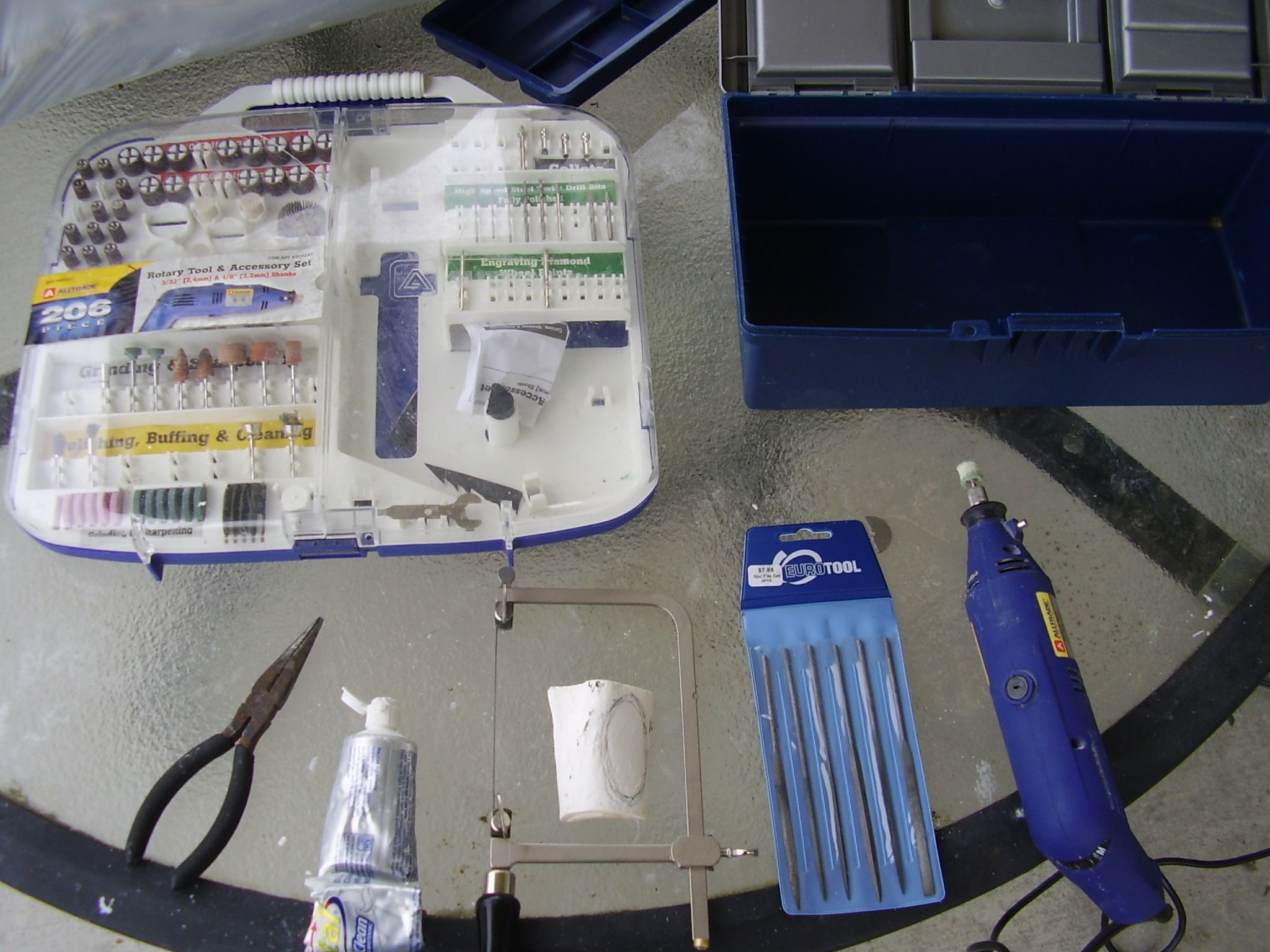 How to Carve Bone Into Jewlery : 10 Steps - Instructables