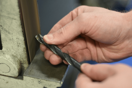 How to Sharpen Used and Dull Drill Bits (By Hand!!) : 11 Steps (with ...