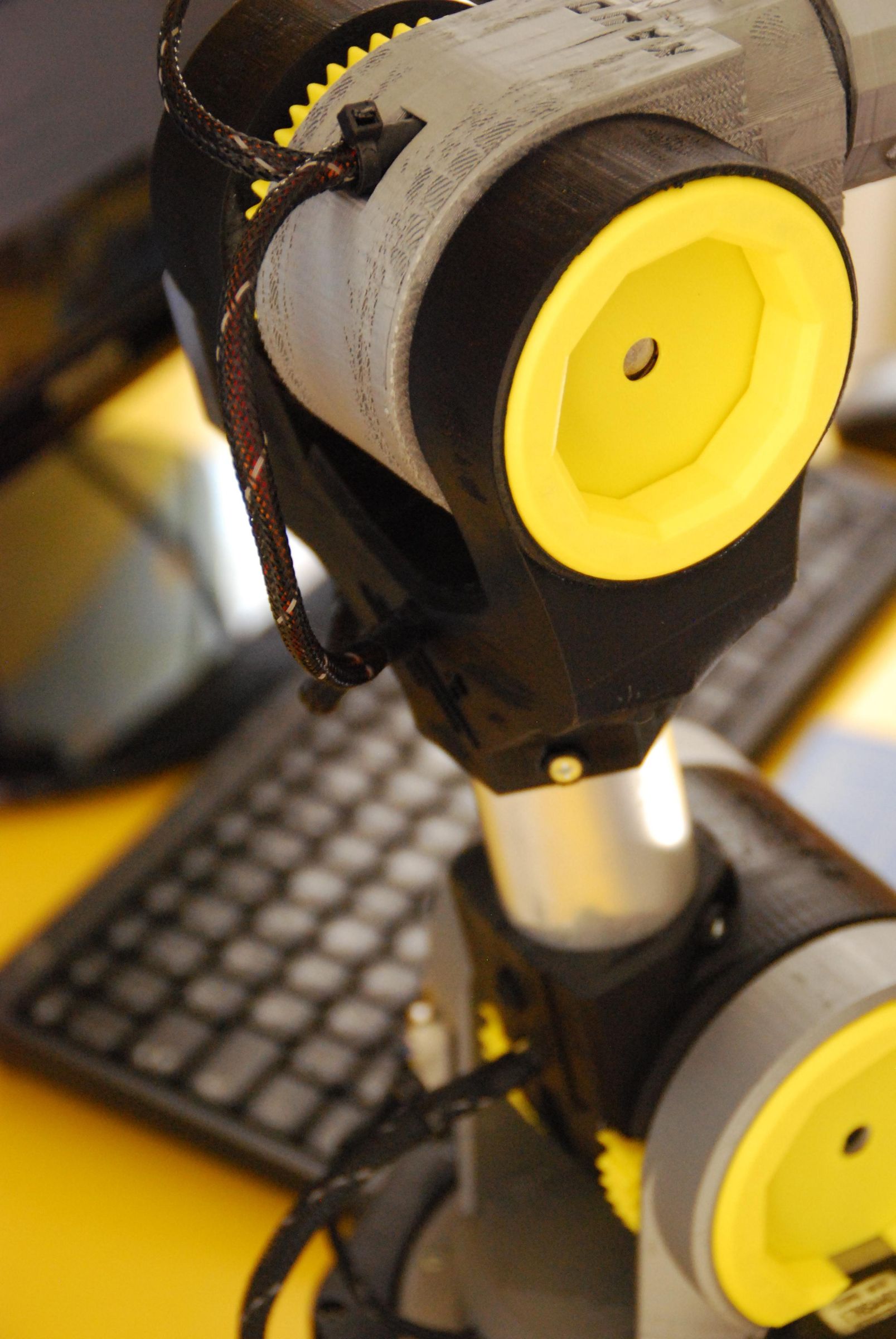 KAUDA Robotic Arm : 12 Steps - Instructables