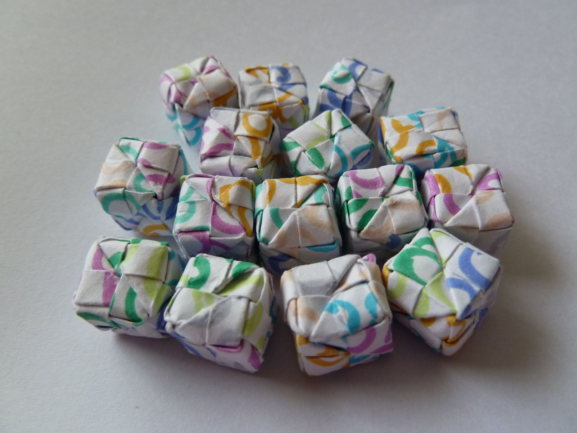 Origami Bracelet : 7 Steps (with Pictures) - Instructables