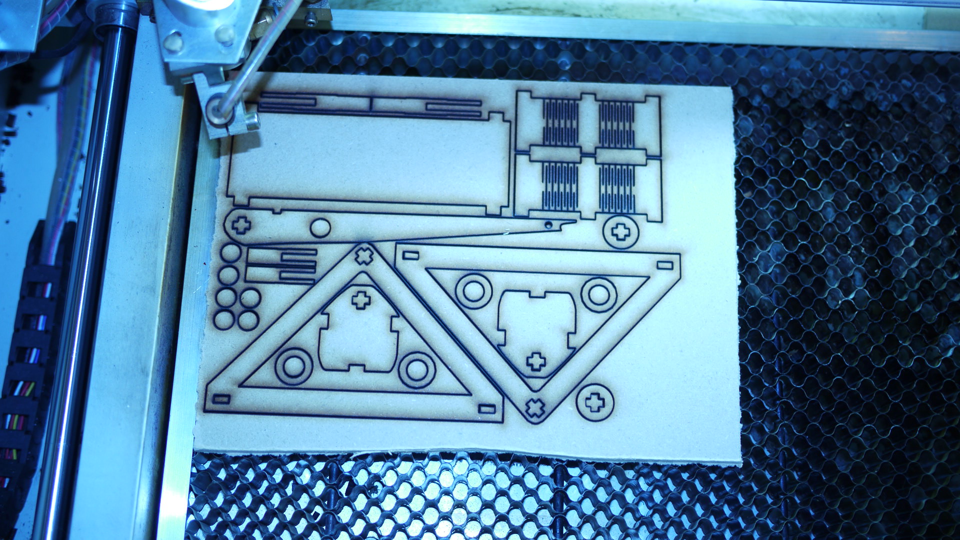 Make a Desktop Trebuchet : 19 Steps (with Pictures) - Instructables