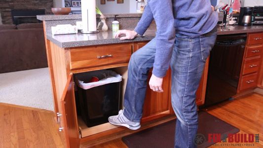 DIY Pull Out Trash Cabinet : 7 Steps (with Pictures) - Instructables