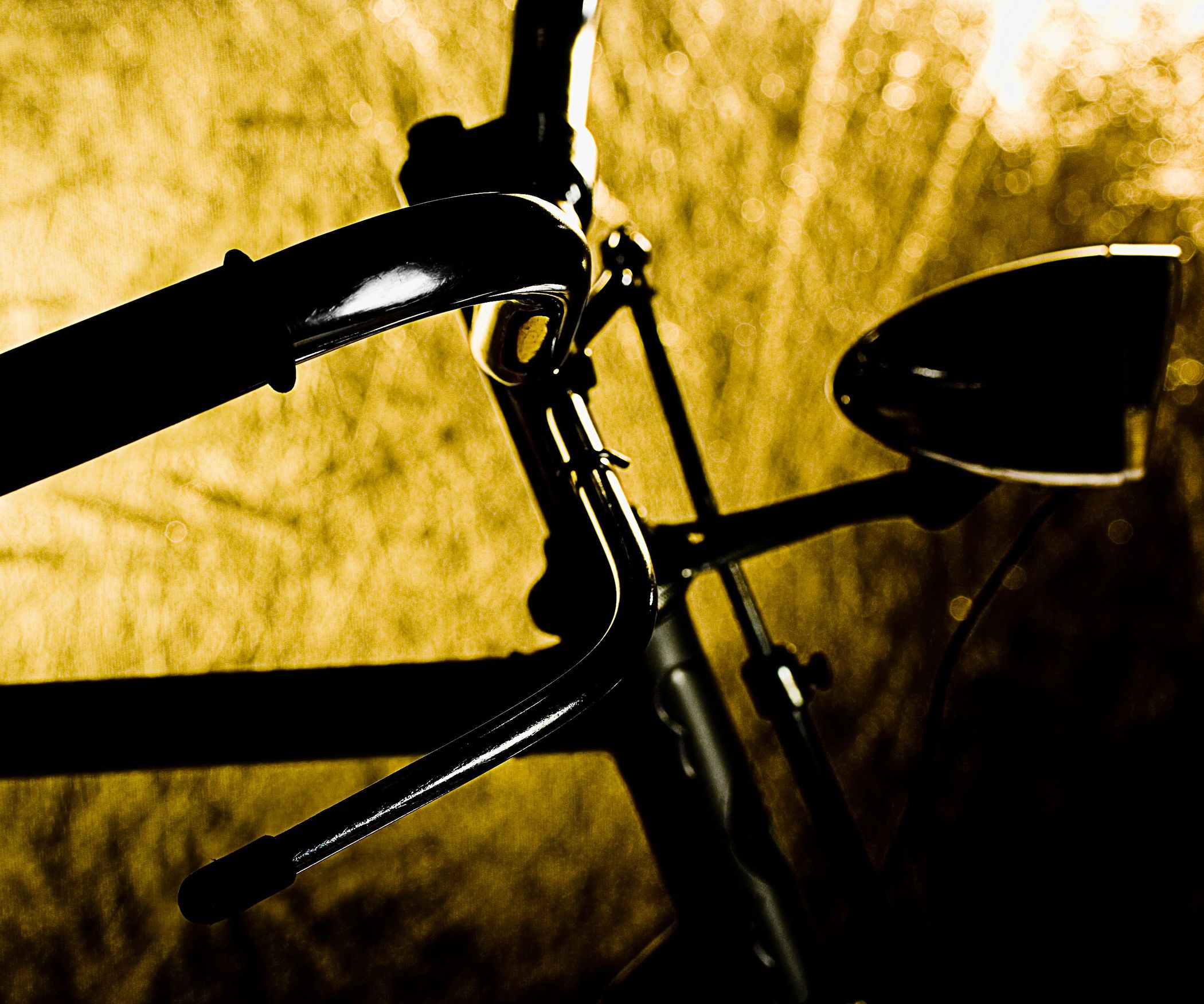 Dynamo Powered LED Without Making a Circuit : 4 Steps - Instructables