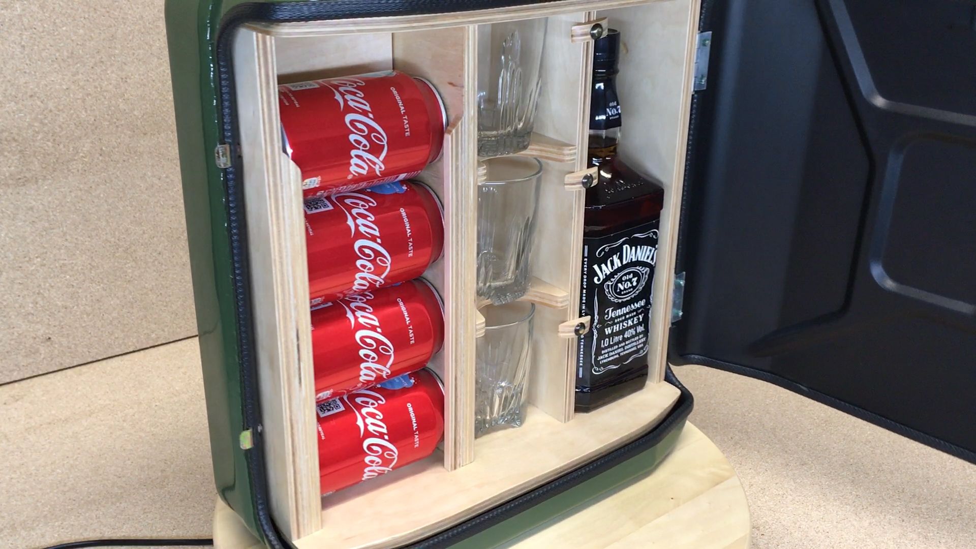 How to Make a Mini Bar From Jerry Can : 10 Steps (with Pictures ...