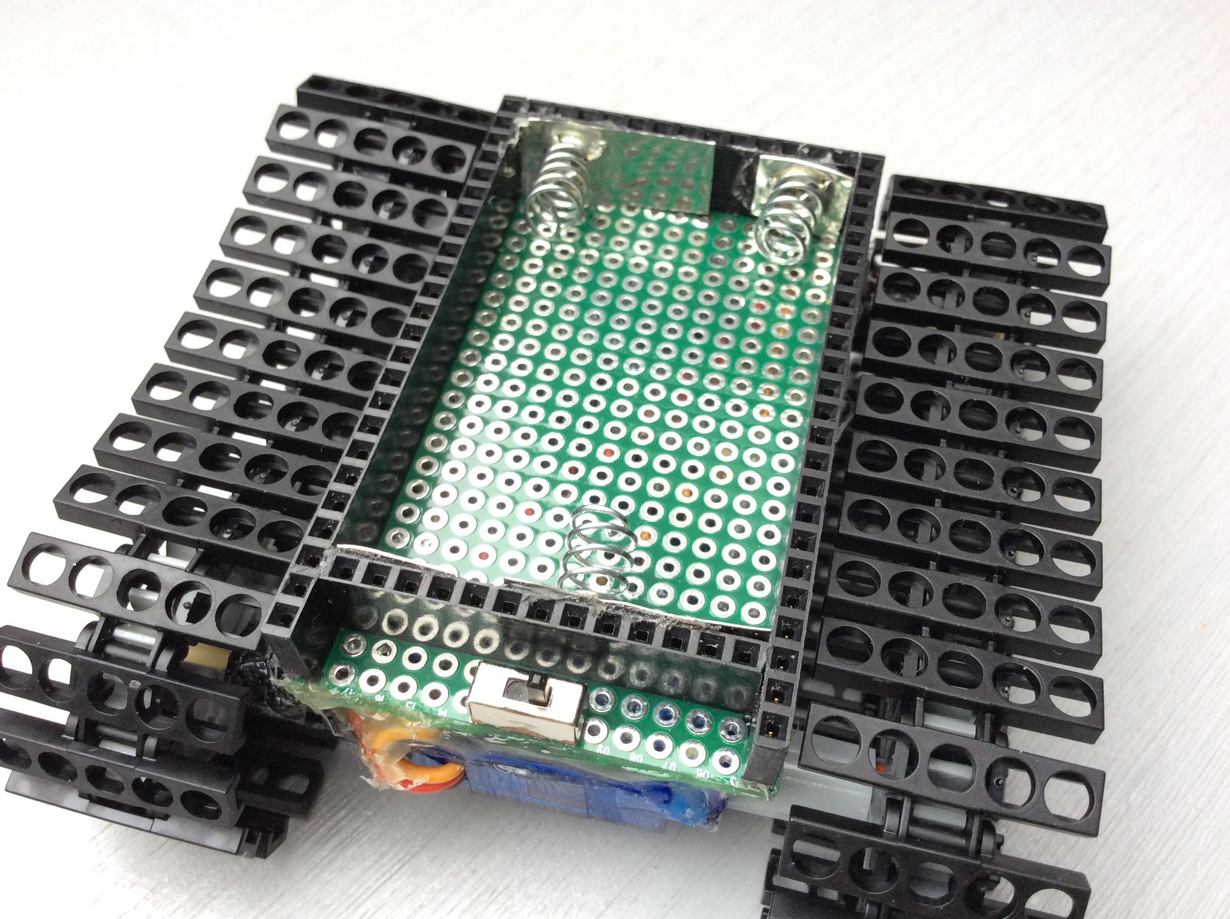 Tiny Smartphone Controlled Arduino Tank : 10 Steps (with Pictures ...