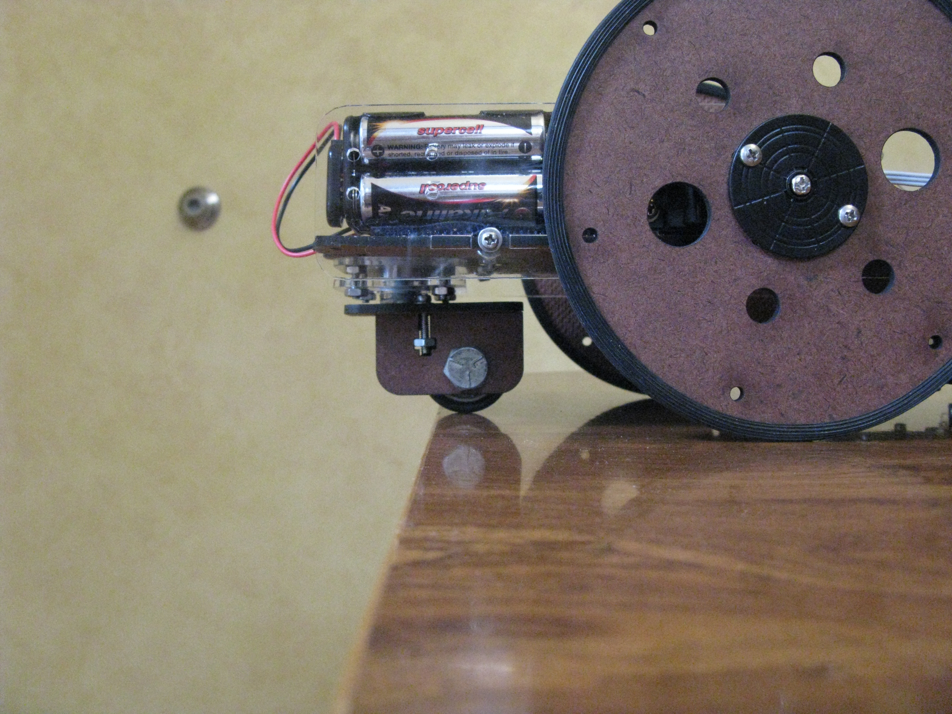 Tiny Wanderer - a Table Top Robot : 7 Steps - Instructables