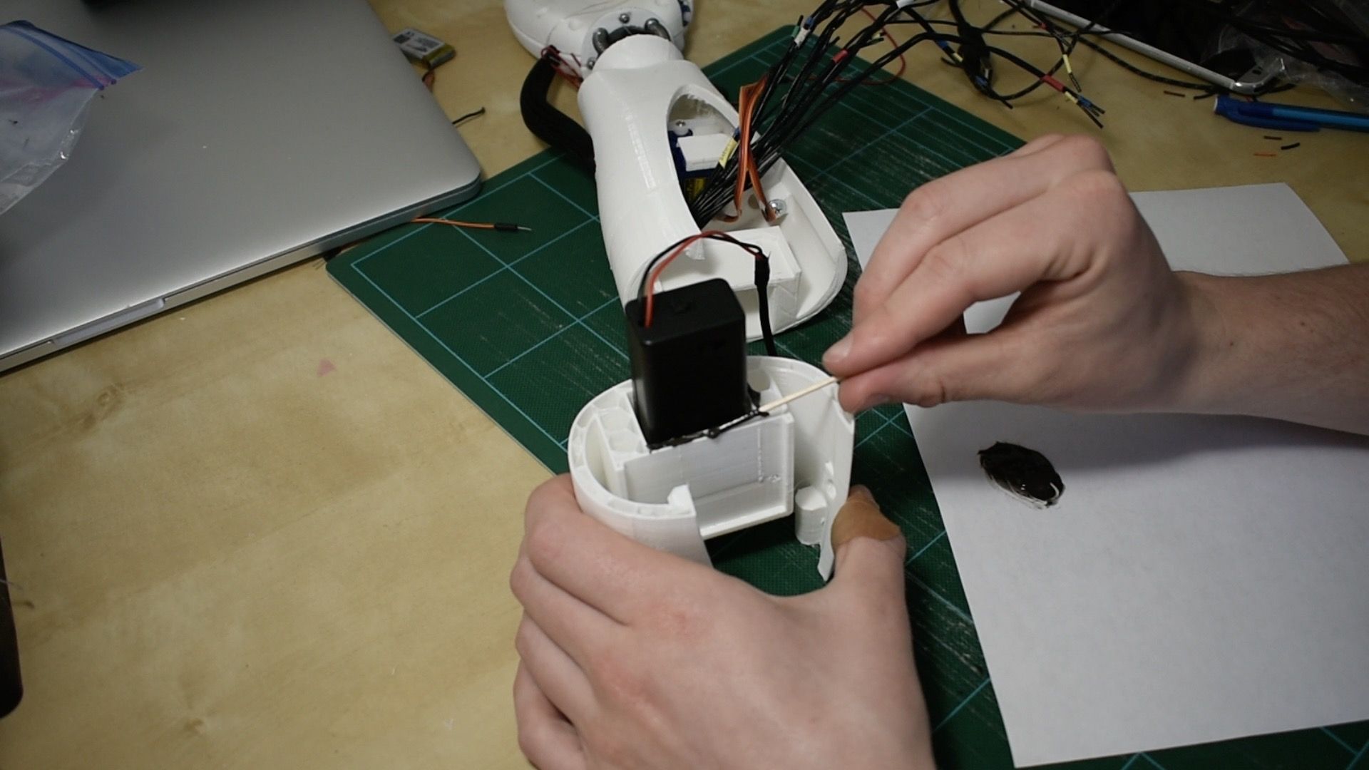 Robotic Arm 3D Printed (DIY Initial Prosthetic Prototype) : 12 Steps ...