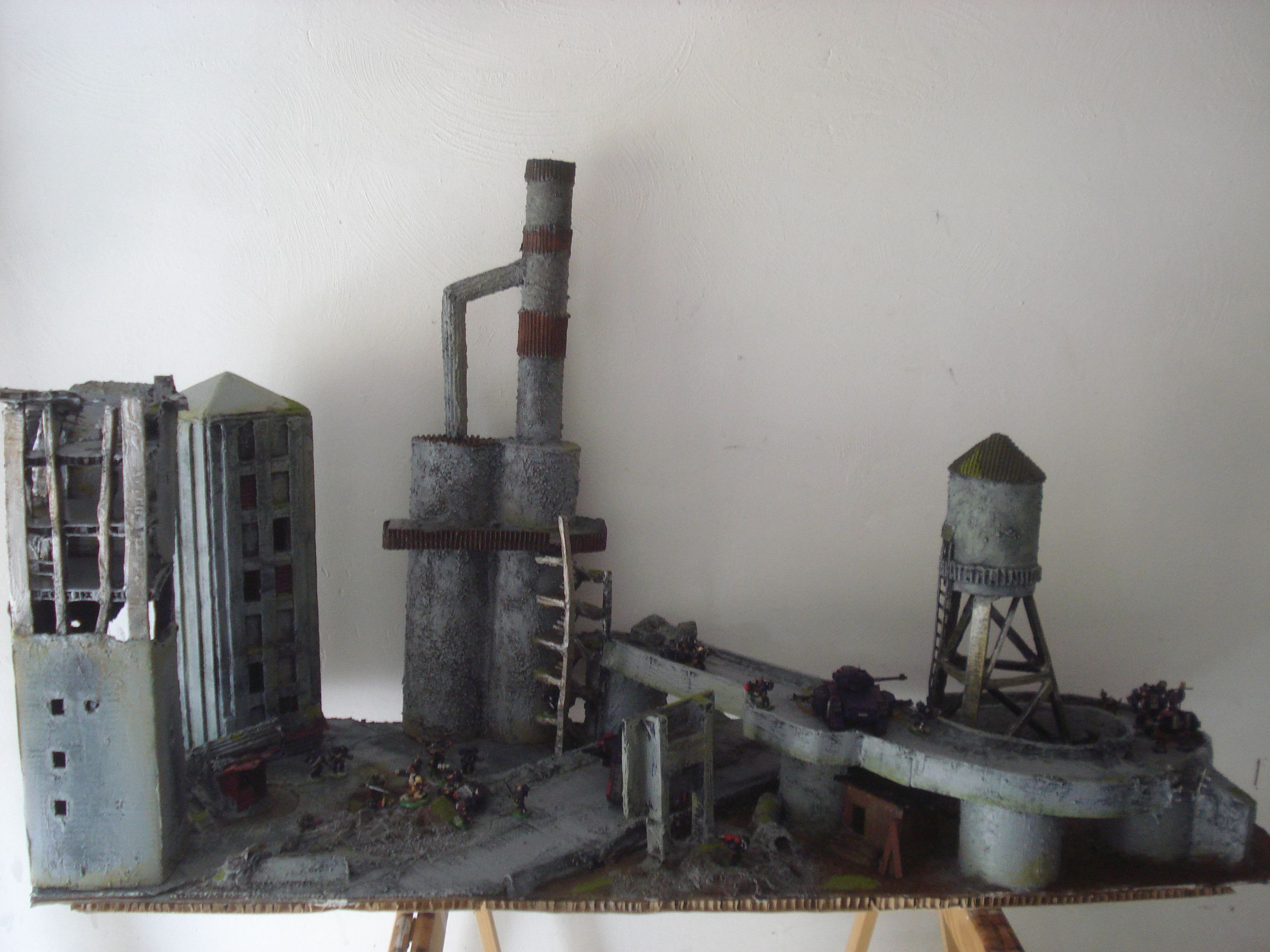 Turning a Cardboard City Into a Warhammer 40K Terrain : 12 Steps (with ...