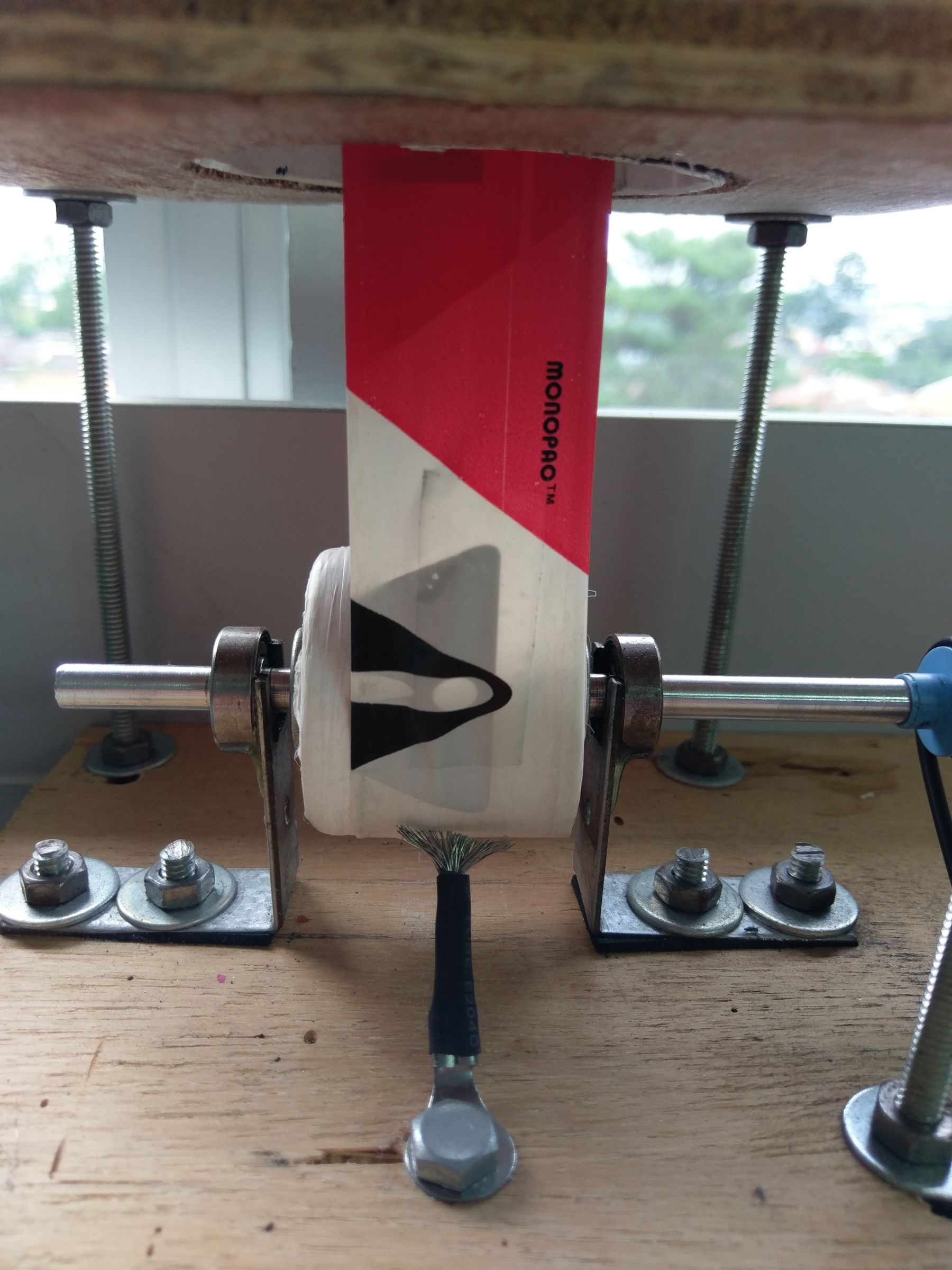 How to Make a Van De Graaff Generator : 9 Steps (with Pictures ...