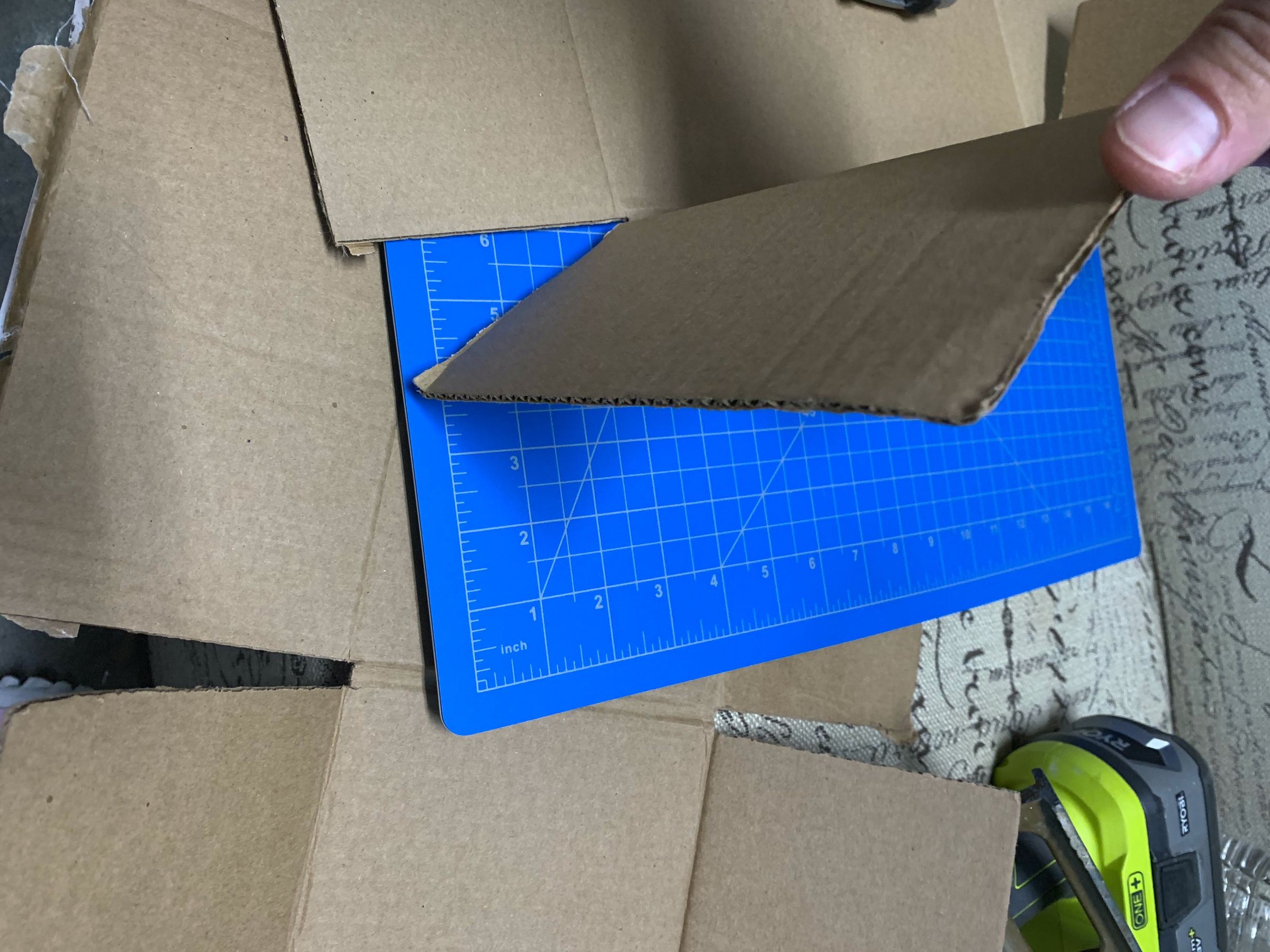 Cardboard Nok Hockey! : 10 Steps (with Pictures) - Instructables