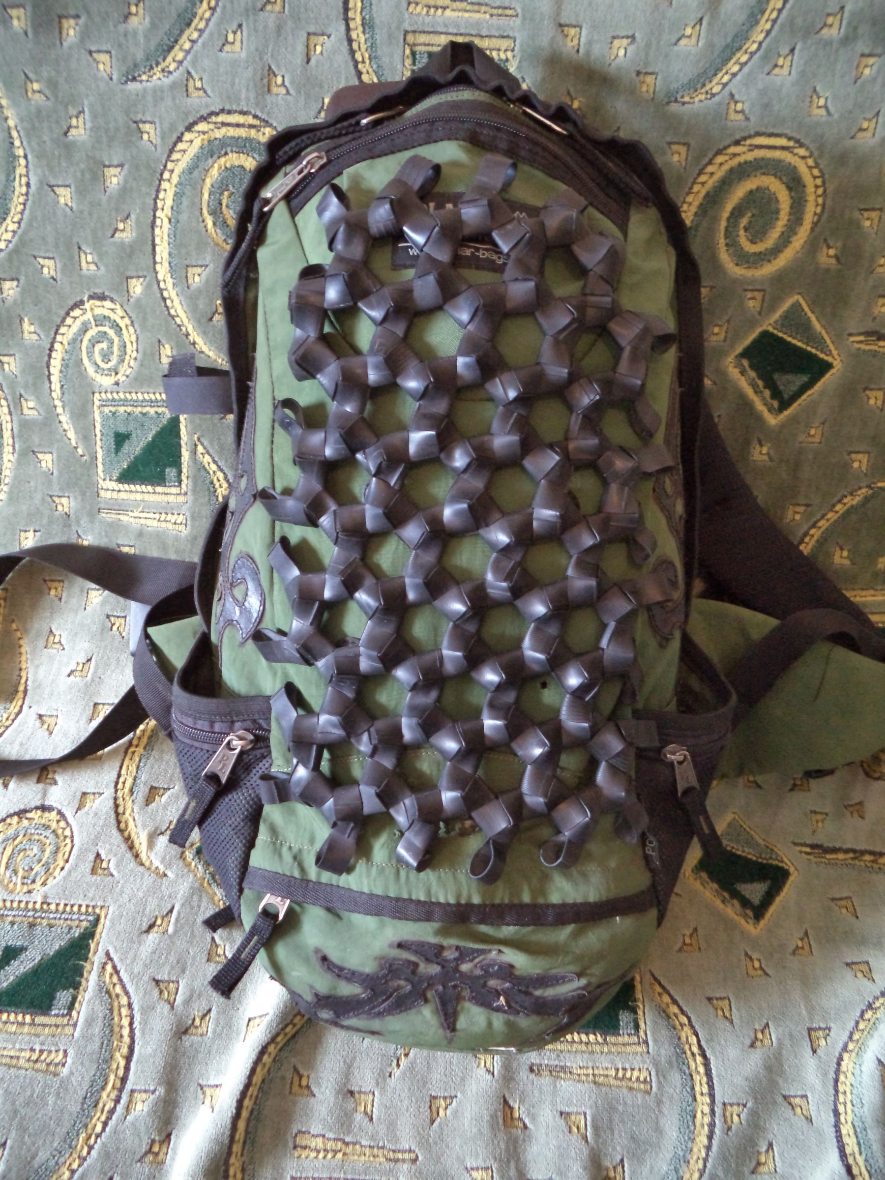 Backpack Cargo Net From Inner Tubes : 26 Steps (with Pictures ...
