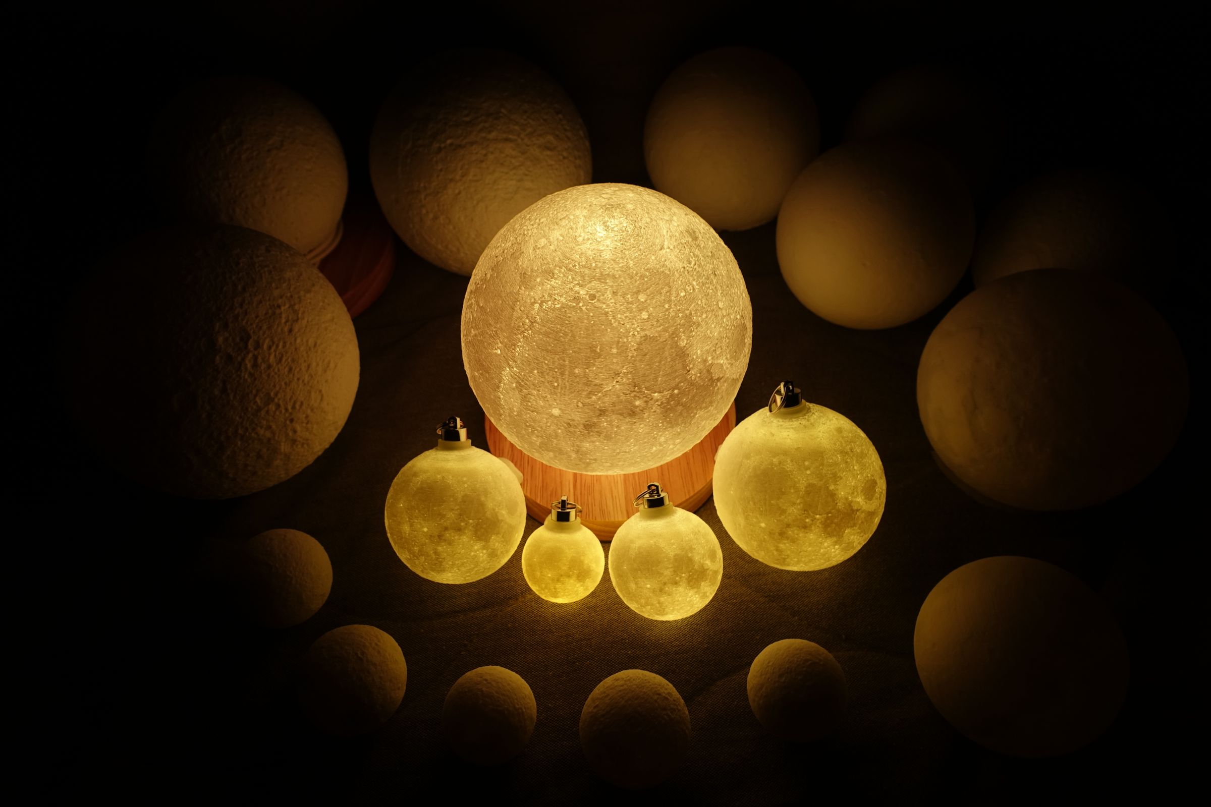Progressive Detail Moon Lamp : 23 Steps (with Pictures) - Instructables