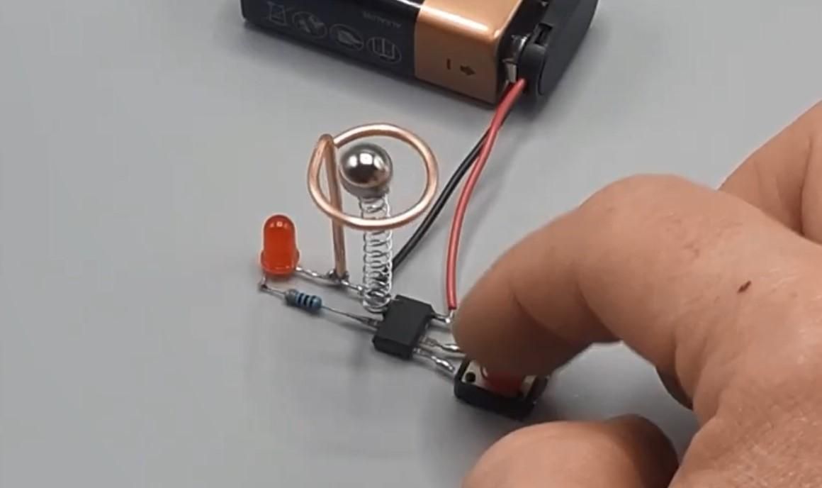 How to Make a Vibration Sensor : 7 Steps (with Pictures) - Instructables