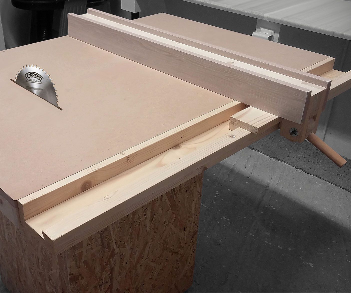 Homemade Table Saw Fence System Easy Simple New Style 25 Steps homemade-table-saw-fence-system-easy-simple-new-style-25-steps