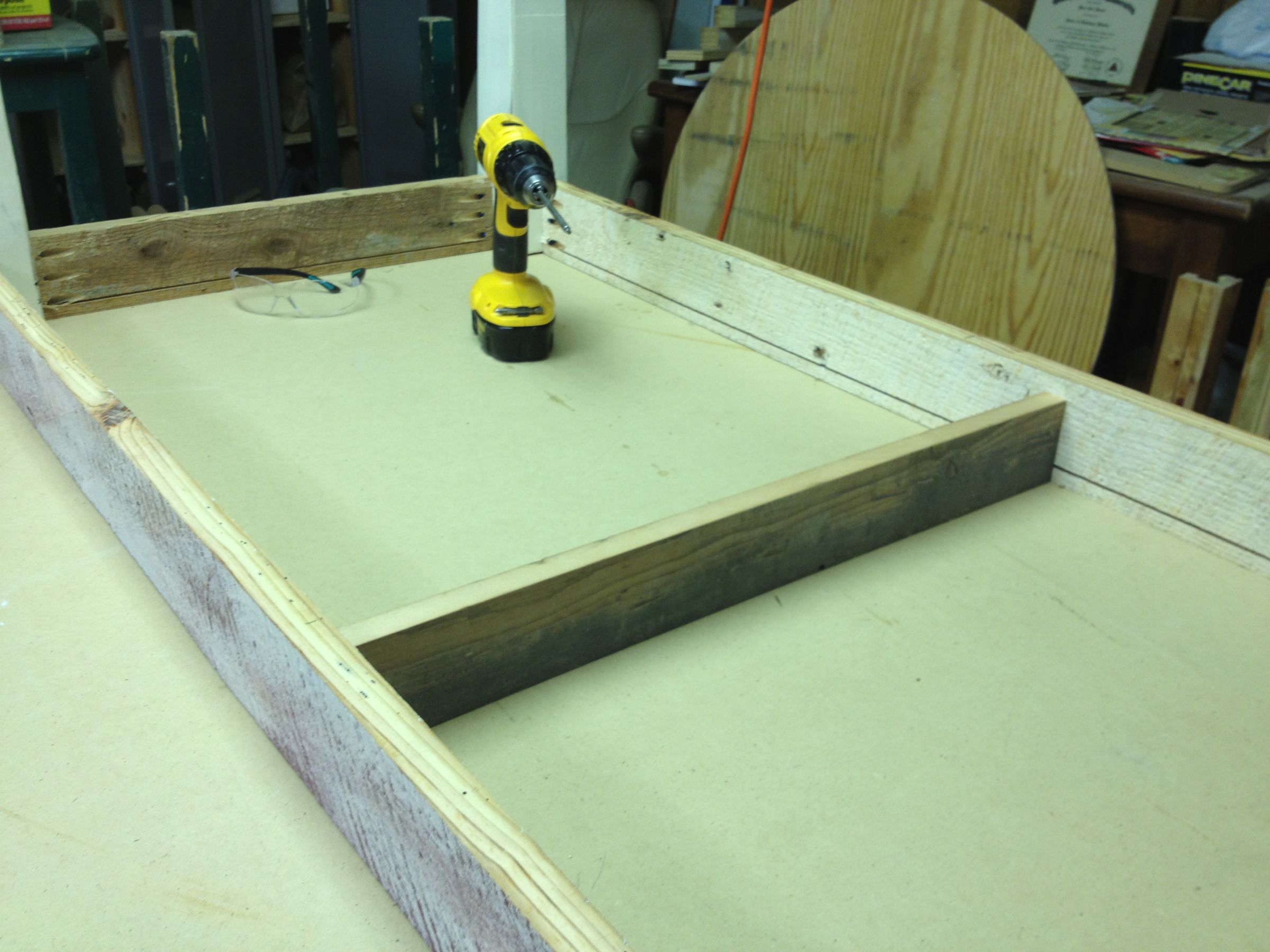 Build a Farmhouse Table : 5 Steps (with Pictures) - Instructables