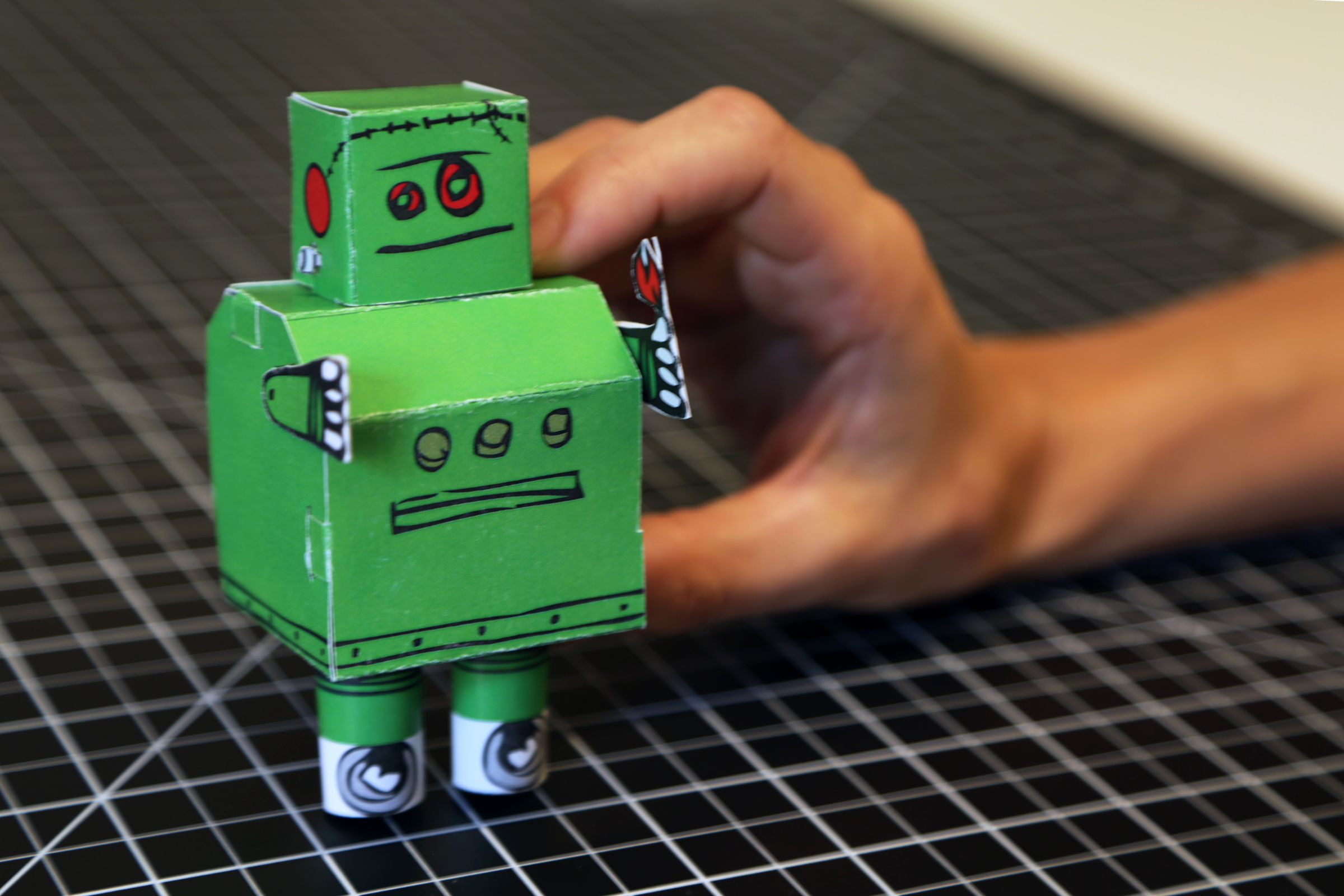 Frankenbot Papercraft : 12 Steps (with Pictures) - Instructables