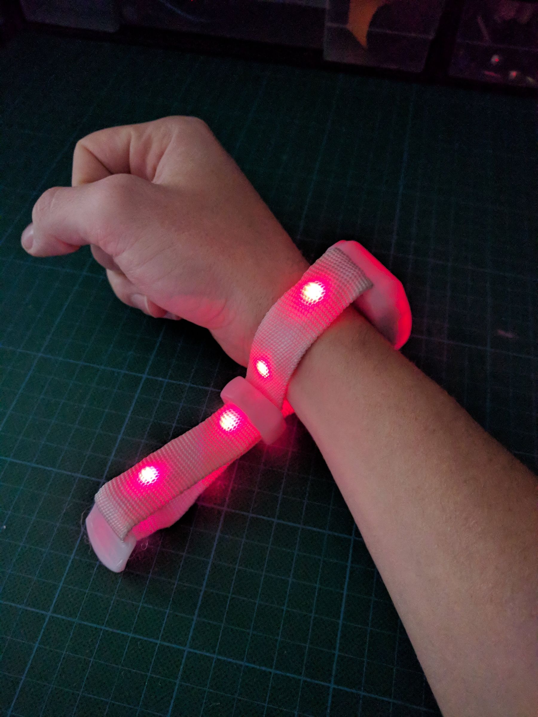 Hacking a Coldplay LED Wristband : 4 Steps (with Pictures) - Instructables