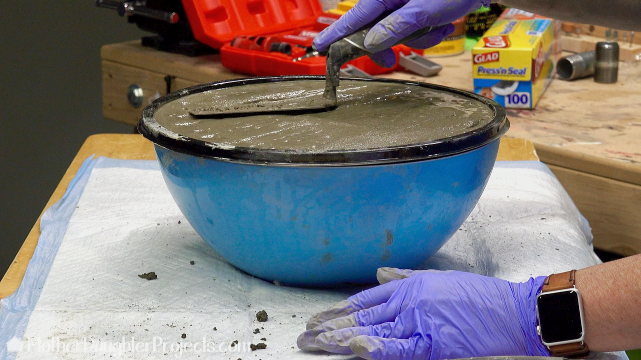 2x4 Christmas Tree With Concrete Base : 5 Steps (with Pictures ...