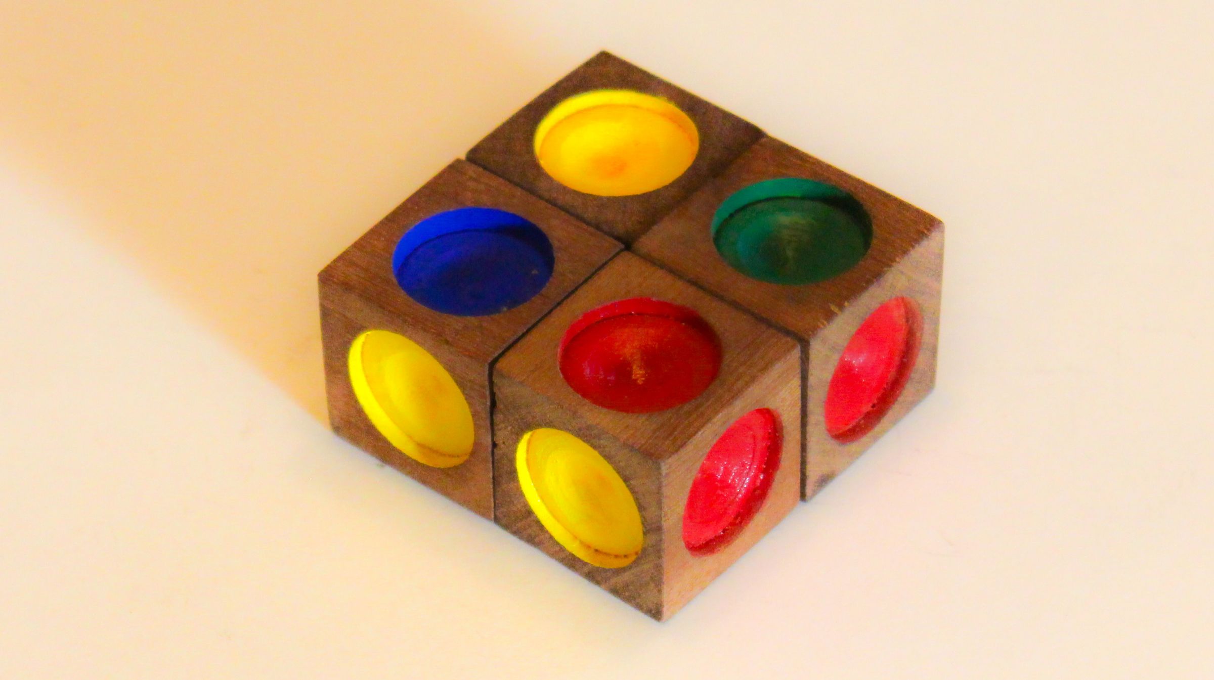 Instant Insanity Puzzle : 24 Steps (with Pictures) - Instructables