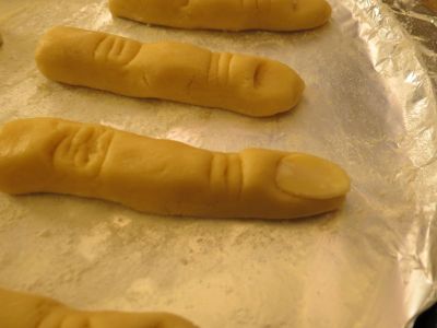 Realistic Hallowe'en Severed Finger Cookies : 8 Steps (with Pictures ...