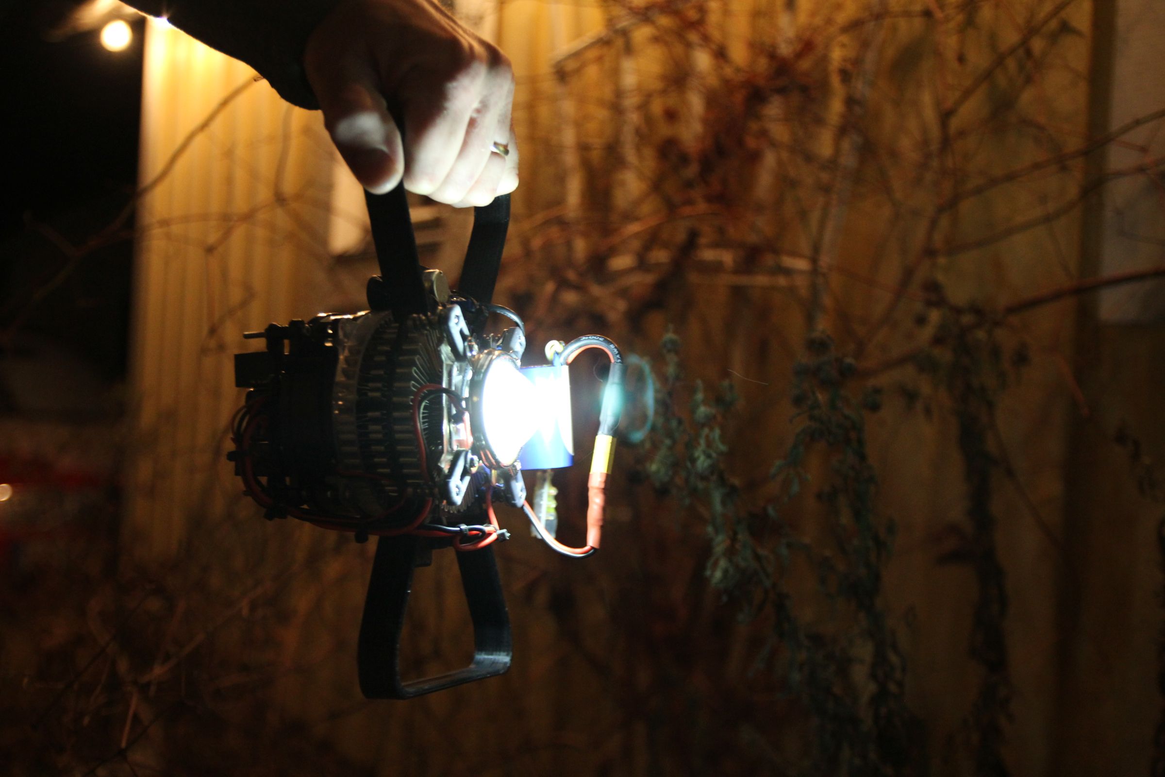 Build Your Own Compact 3D Printed 100w Flashlight! : 4 Steps (with ...