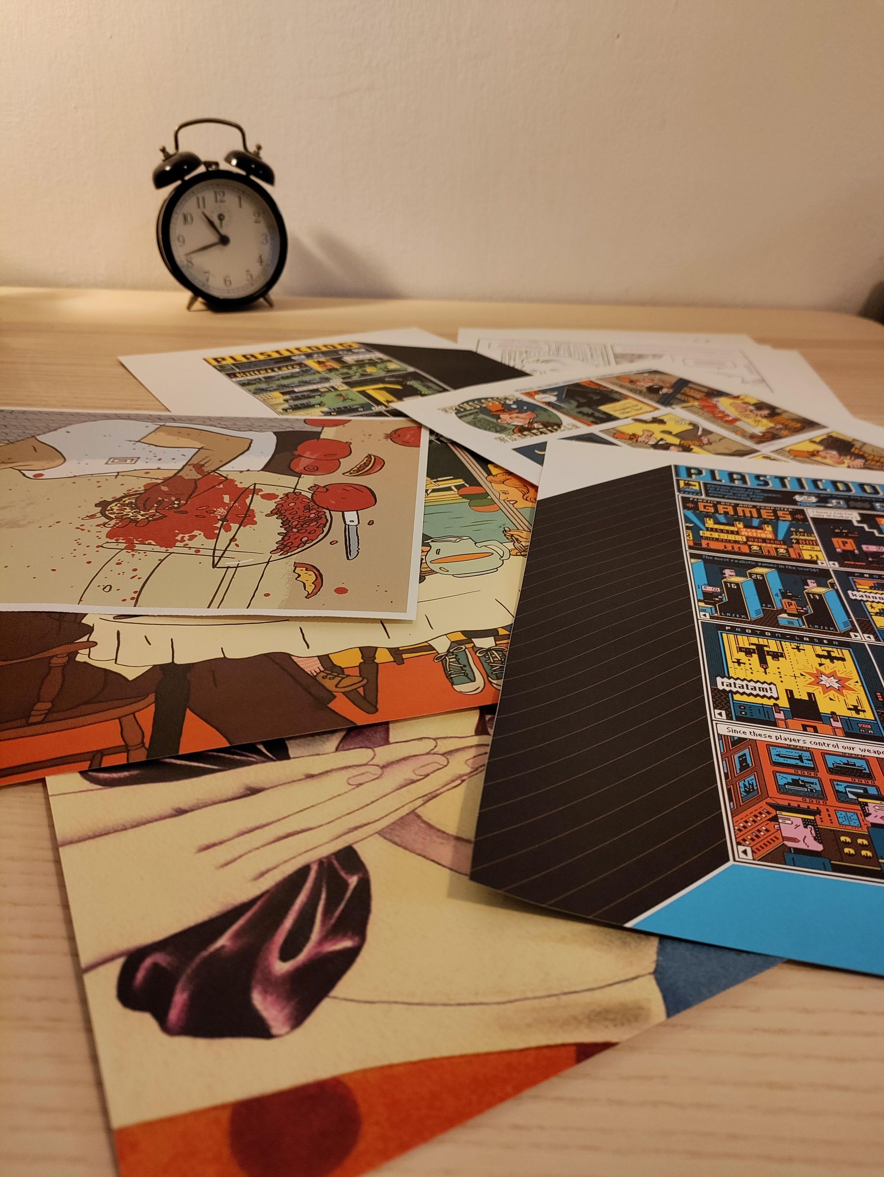 Easy Gift Bag Made of Comic Books : 8 Steps (with Pictures) - Instructables