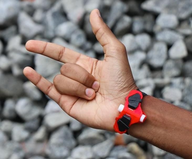 How to Make FULLY FUNCTIONAL PS4 Version Spiderman Web Shooter : 6 ...