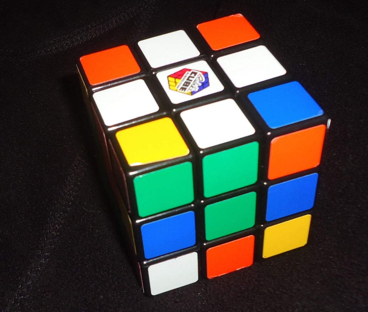 How to Solve a Rubik's Cube (With Simple Move Notation) : 13 Steps ...