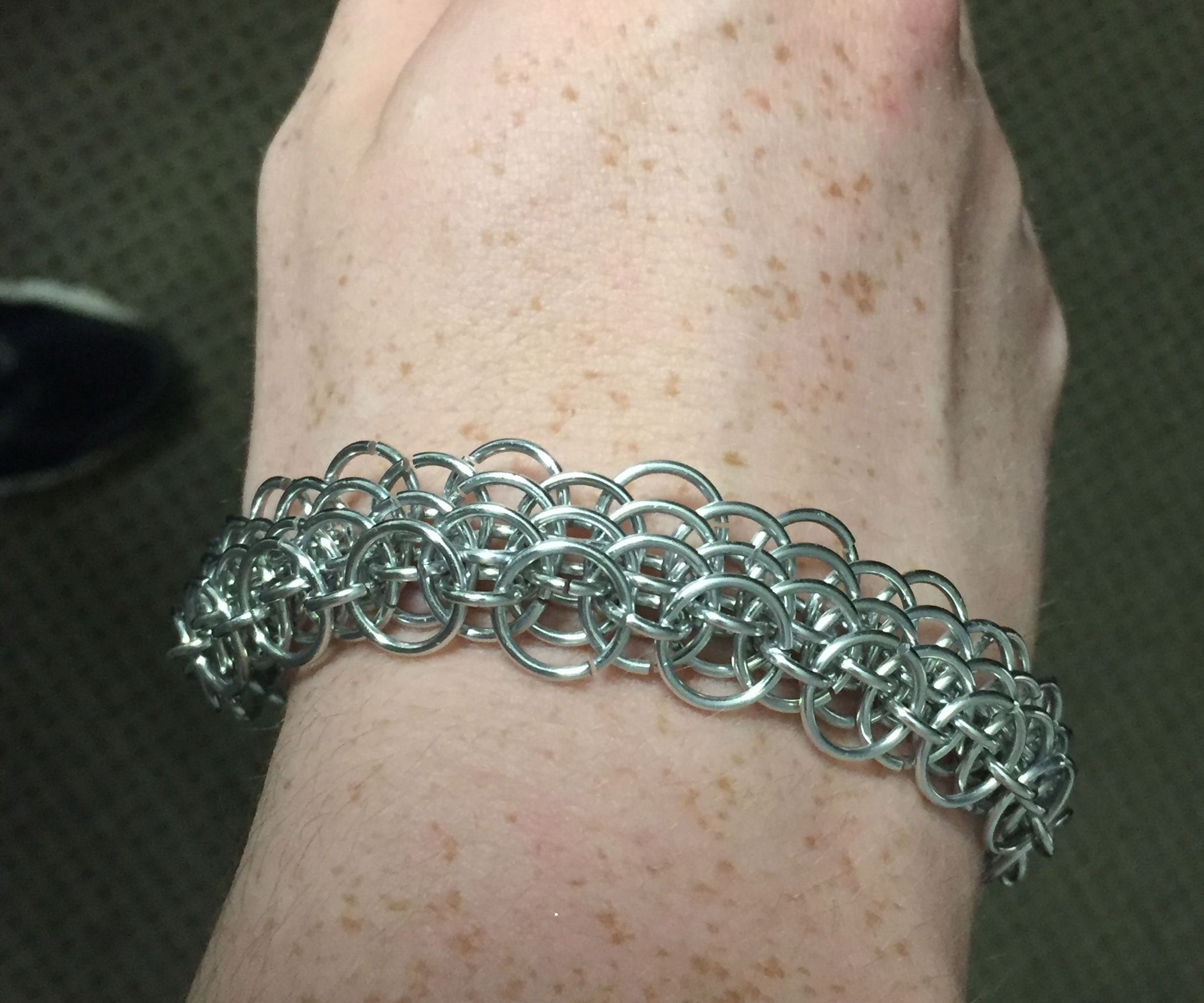 Dragon Scale Chain Mail Bracelet : 7 Steps (with Pictures) - Instructables