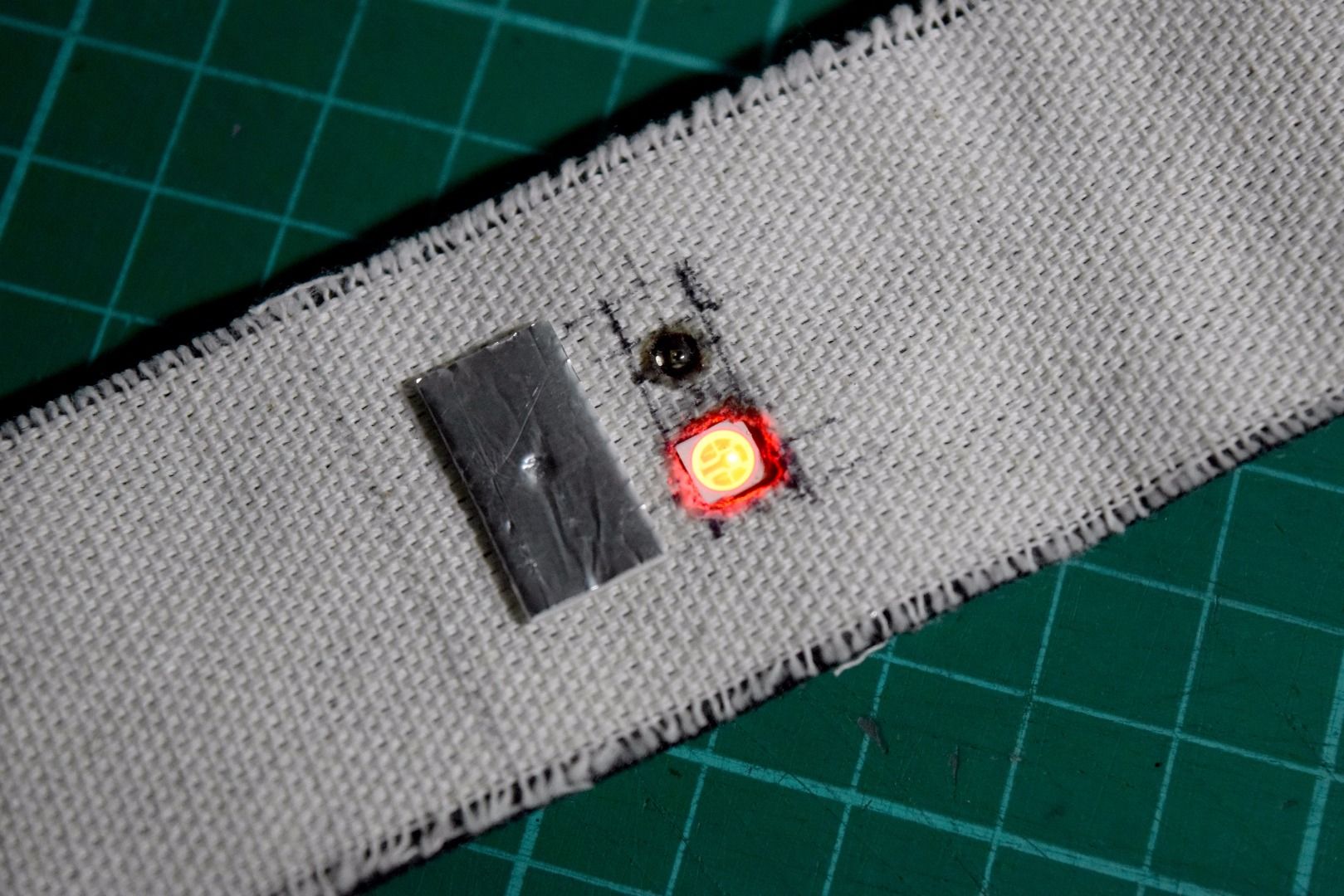 HealthBand: a Remotely Monitored Health Status Bracelet : 17 Steps ...