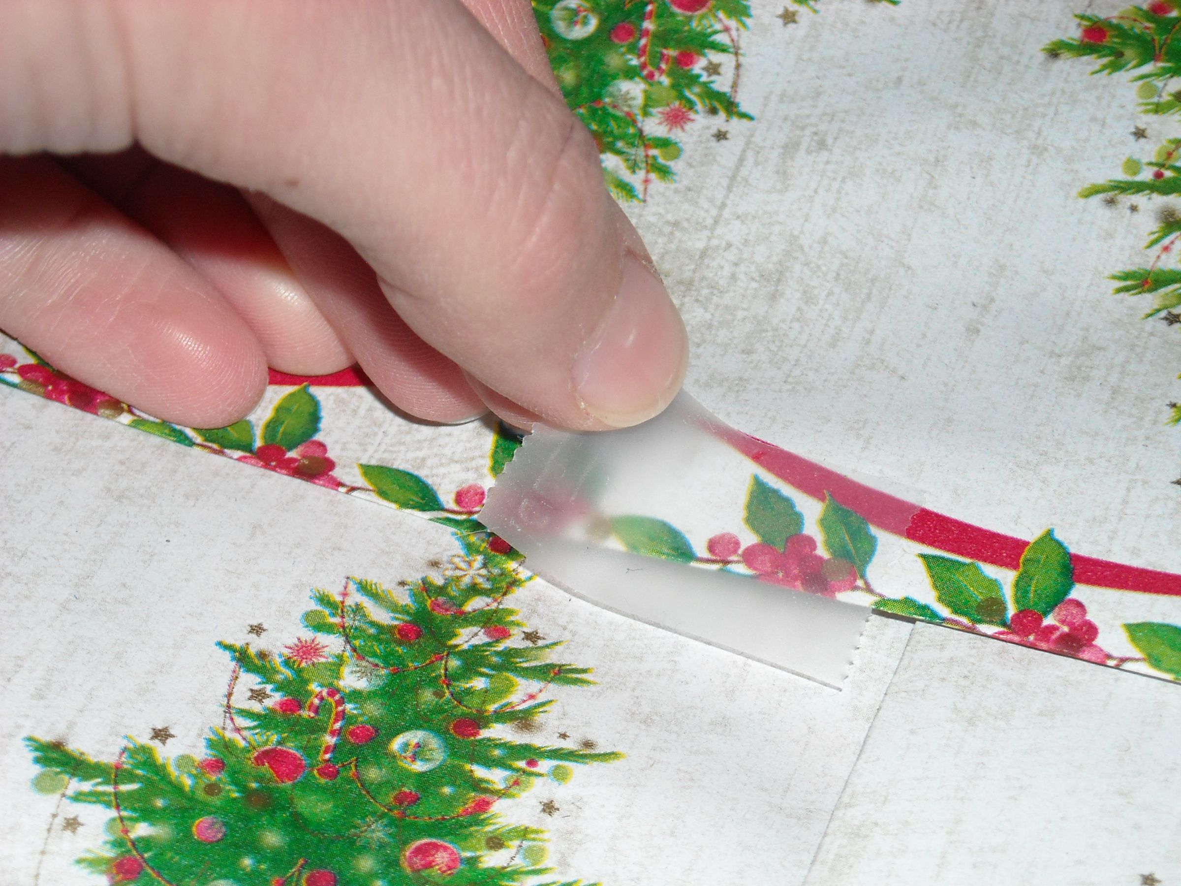 How to Wrap a Rectangular Gift : 8 Steps - Instructables