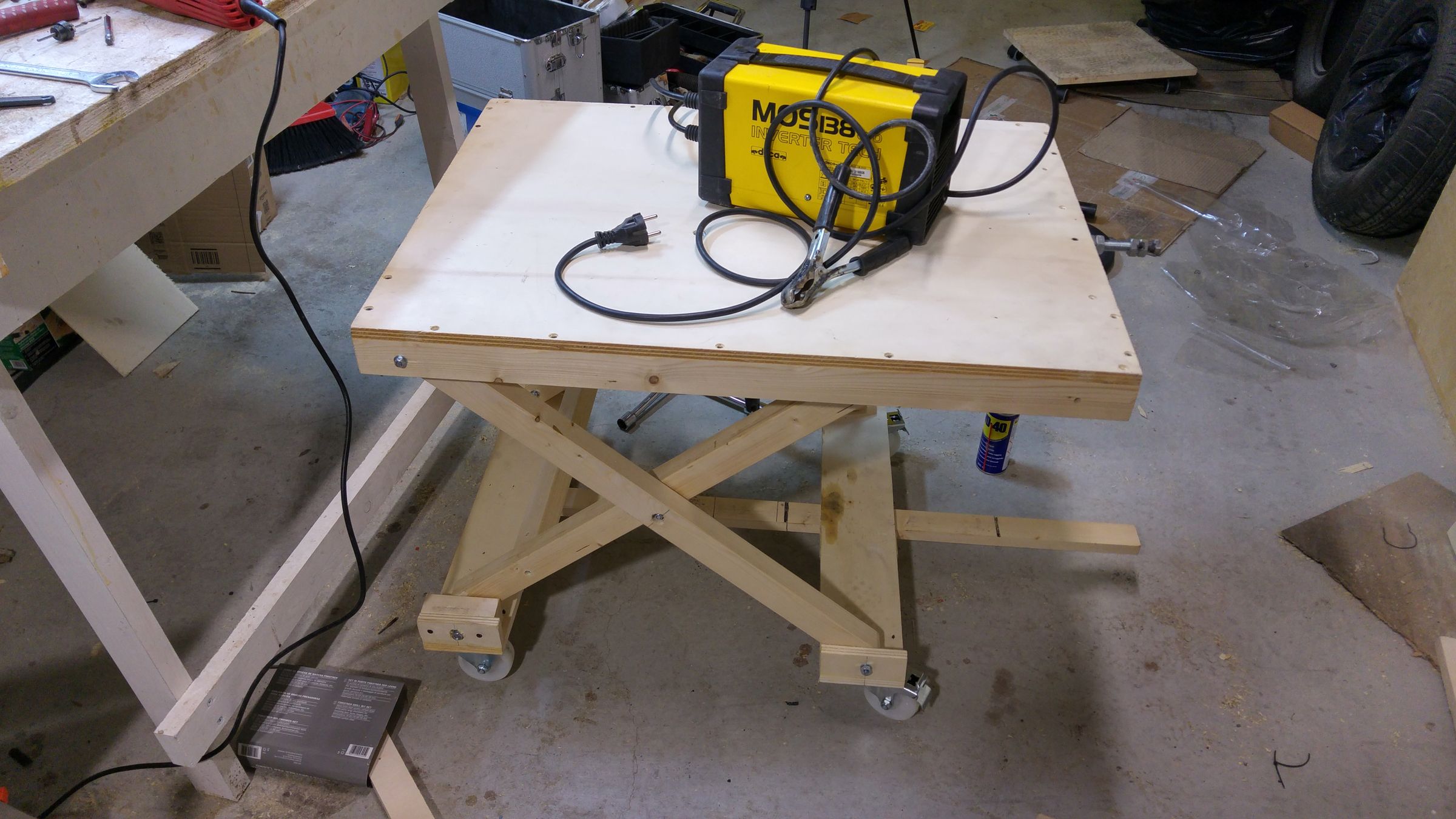 Scissor Lift Table - Instructables