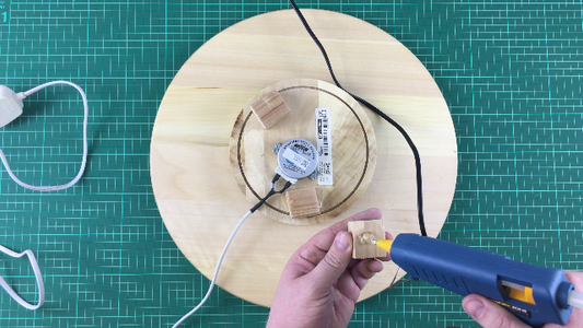 $15 Motorized Rotating Display Turntable : 7 Steps (with Pictures ...