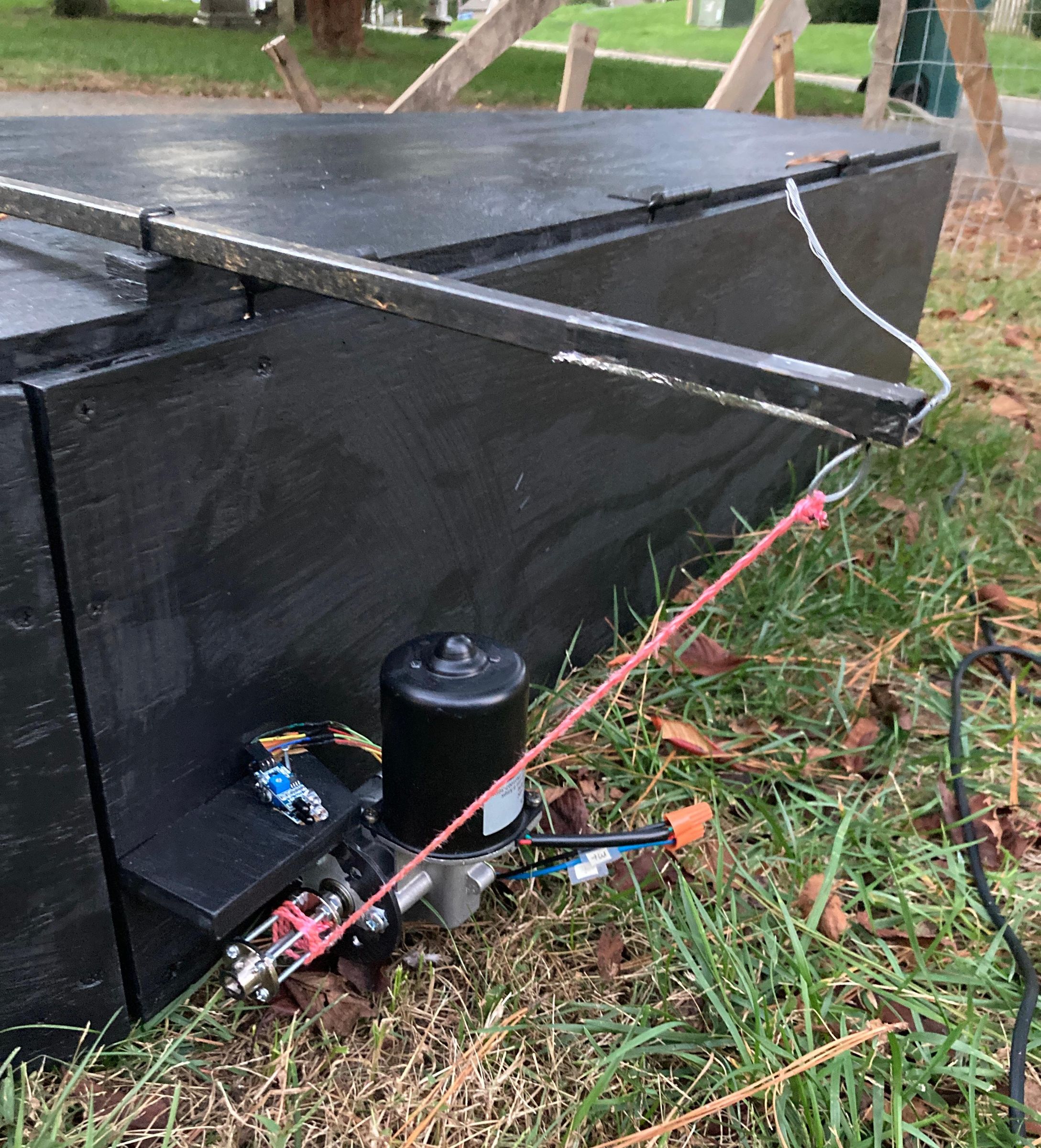 Arduino Motorized Opening Coffin for Halloween : 24 Steps - Instructables