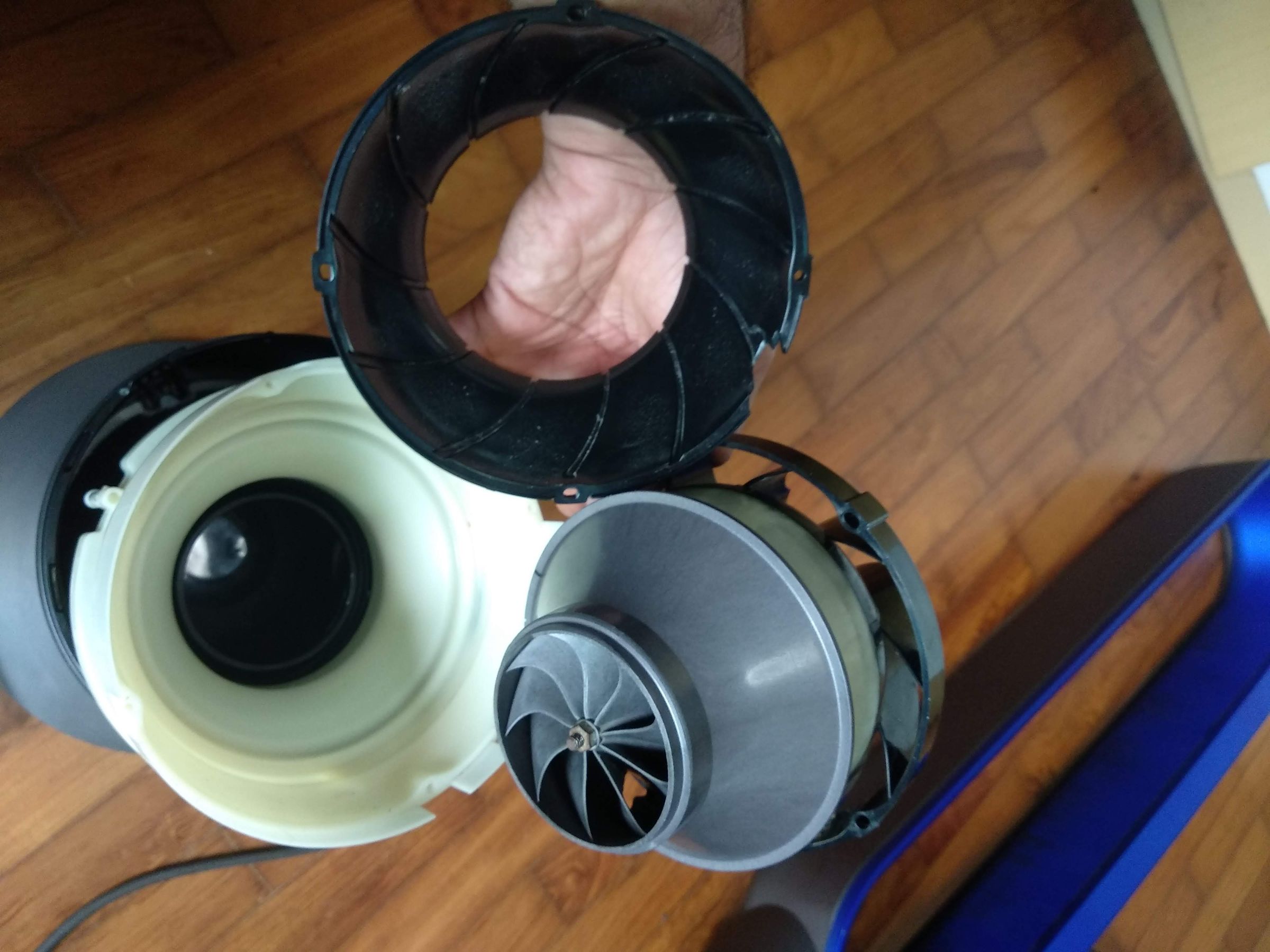 Dyson AM07 Bladeless Fan Disassembly for Cleaning and Maintenance : 6 ...
