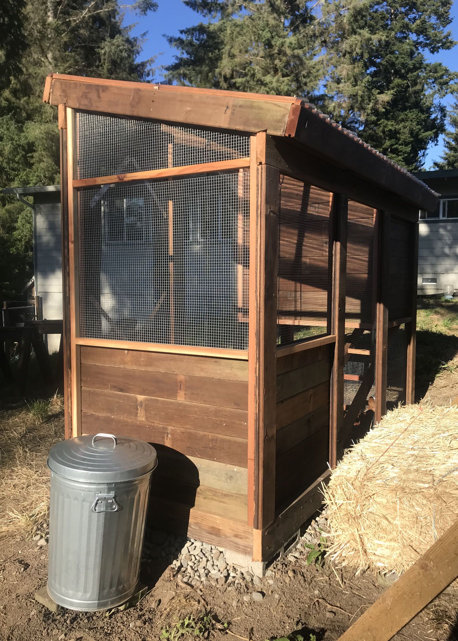 Hen Saloon : 16 Steps (with Pictures) - Instructables