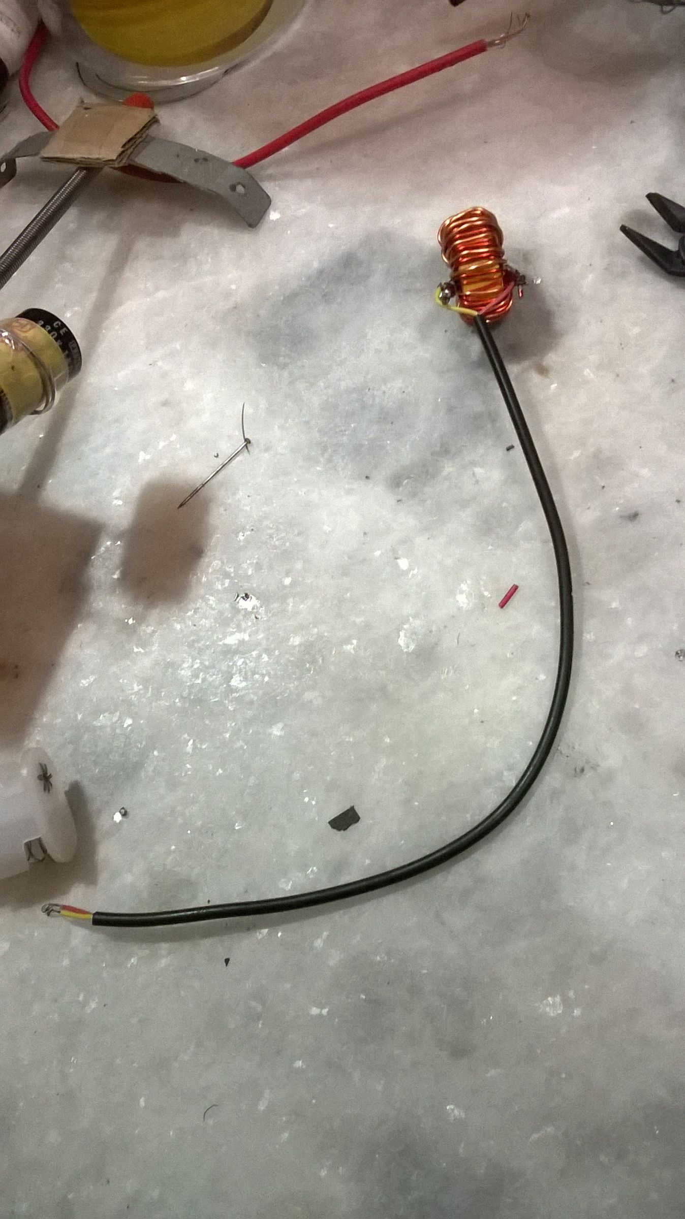 Handheld EMP Device : 8 Steps - Instructables