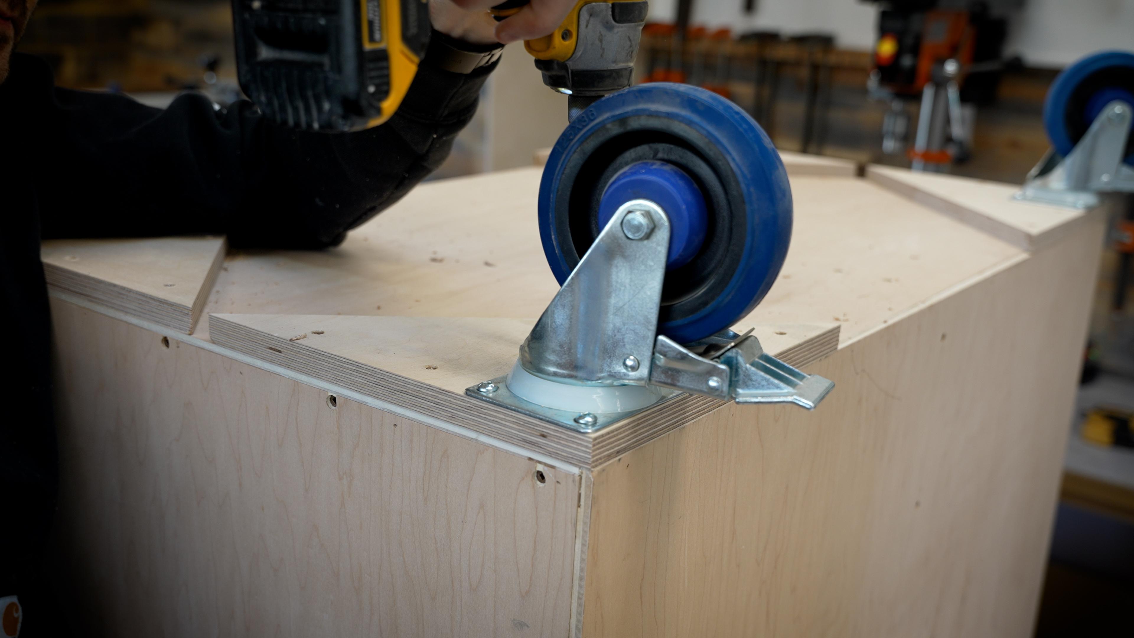 Heavy Duty Rolling Tool Base : 21 Steps (with Pictures) - Instructables