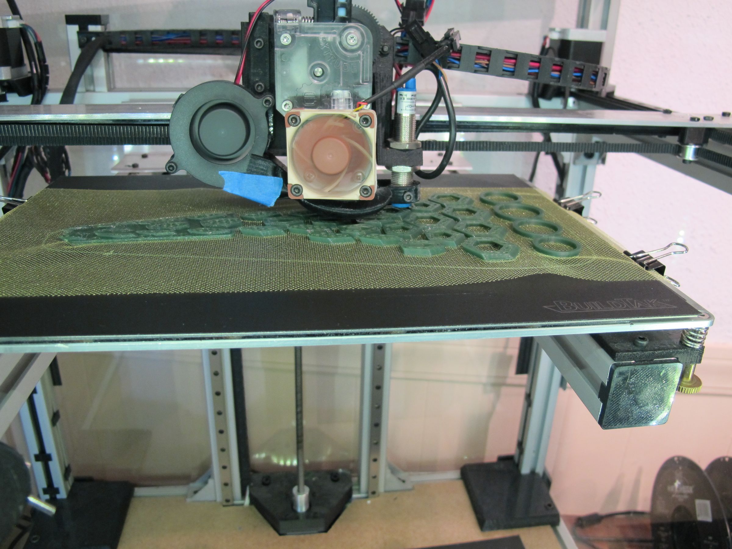 Dragon Hands : 4 Steps (with Pictures) - Instructables