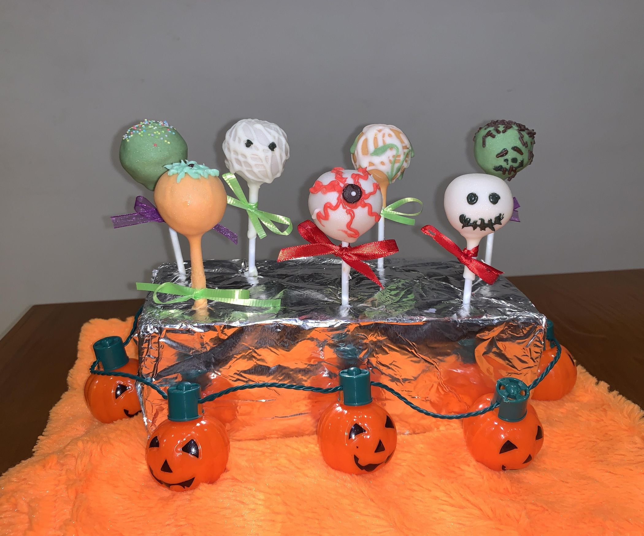 Spooky Cake-Pops : 10 Steps - Instructables