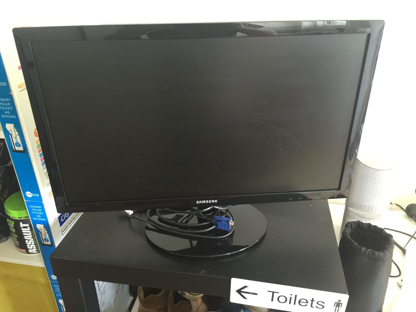 VESA Mounting Non-VESA Monitors, Cheap and Professional : 5 Steps (with ...