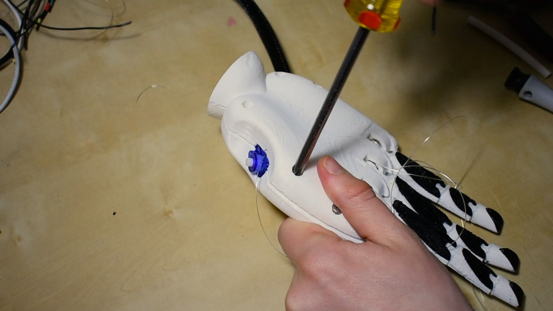 Robotic Arm 3D Printed (DIY Initial Prosthetic Prototype) : 12 Steps ...