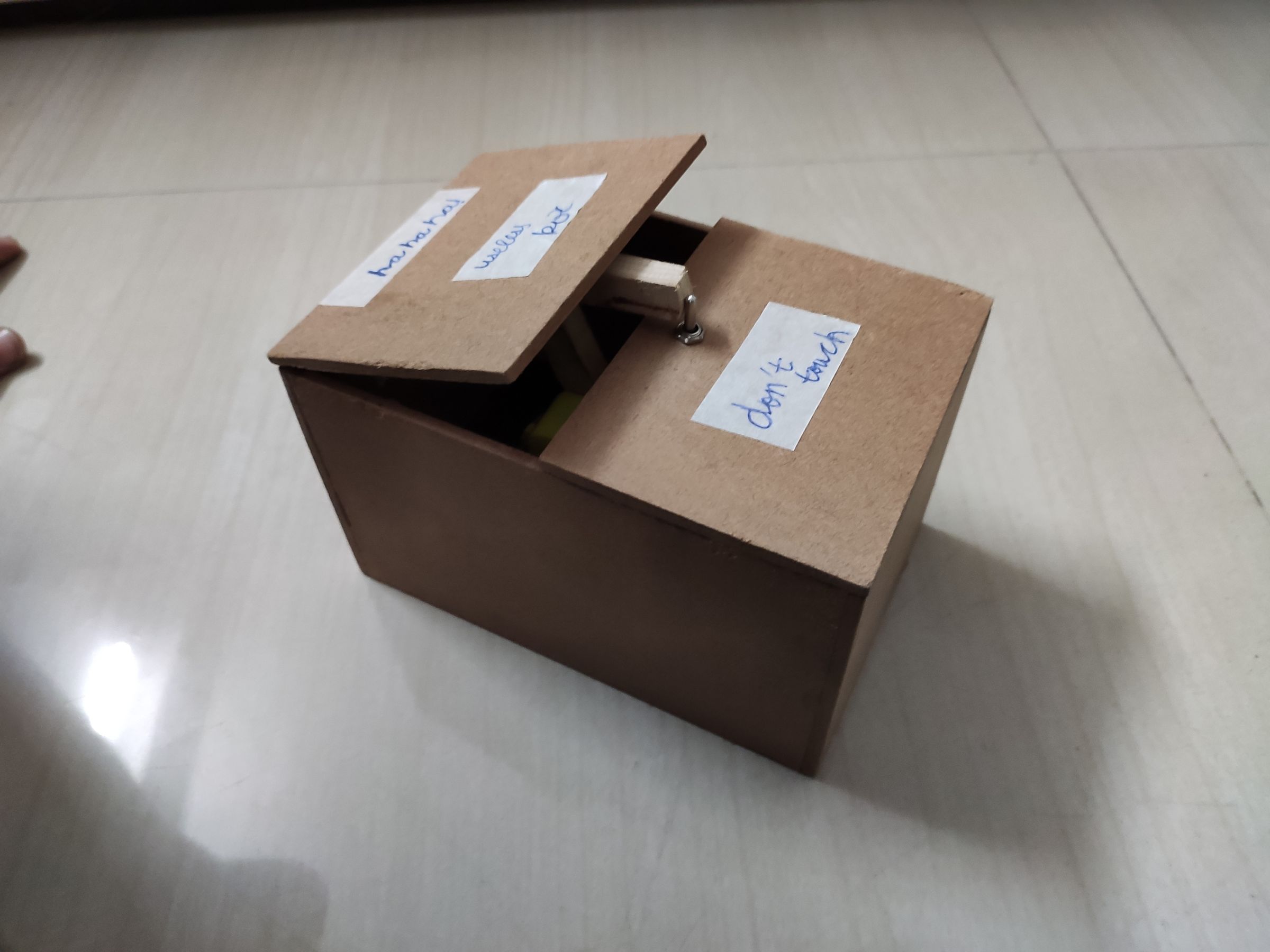 Useless Box V1 : 6 Steps (with Pictures) - Instructables