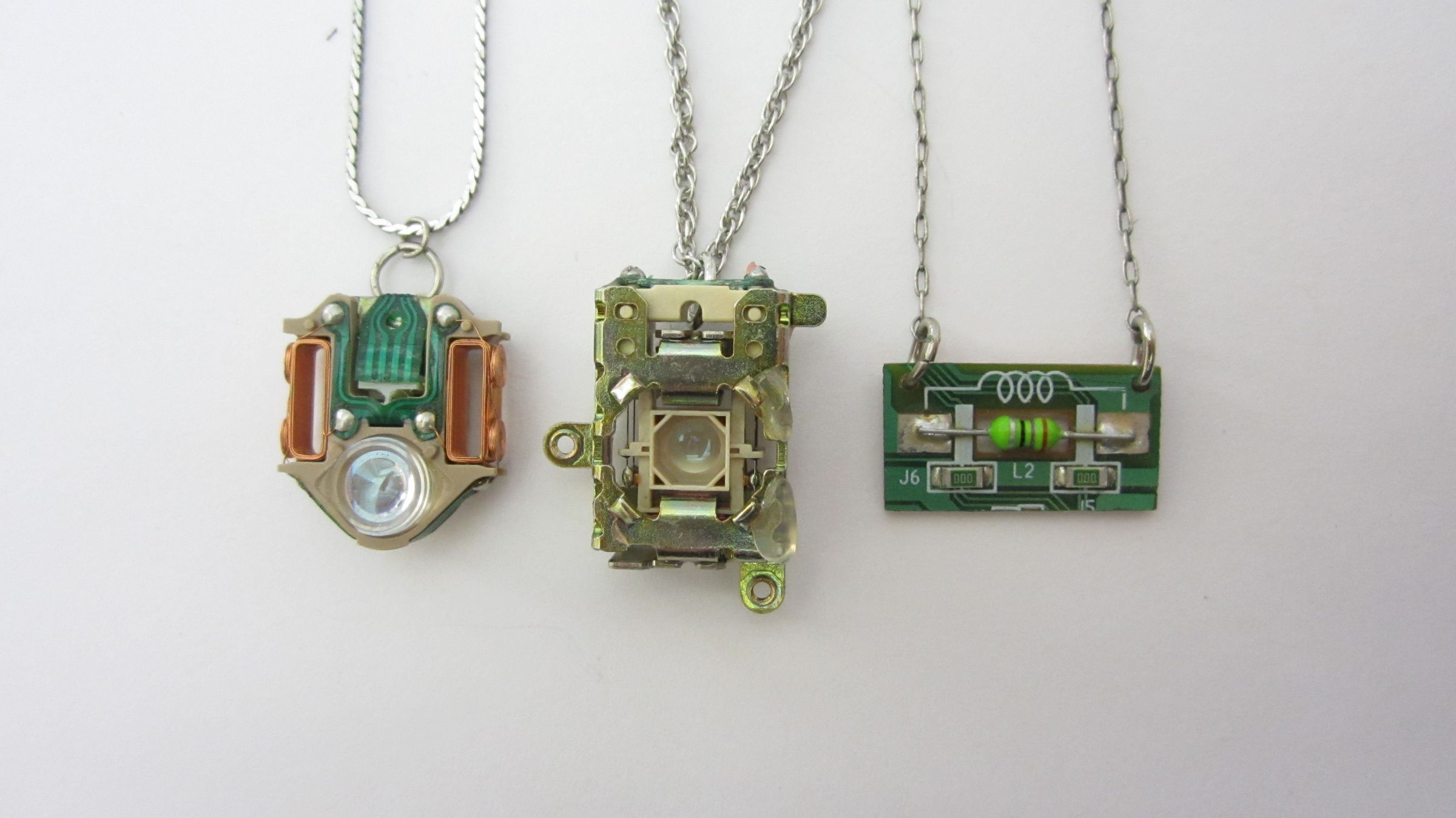 Make Jewelry From Computer Parts : 8 Steps (with Pictures) - Instructables