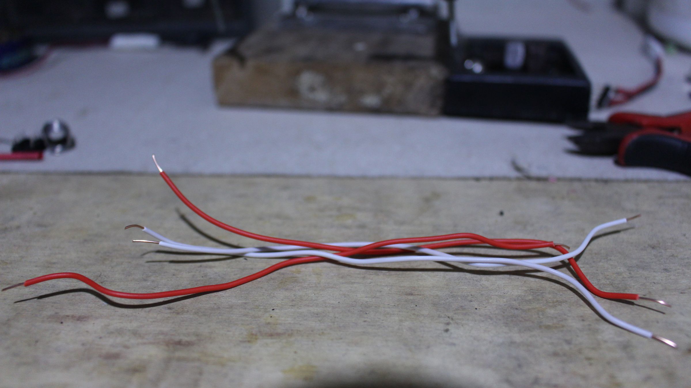 DIY Very Cheap Arduino 4-pin Connector : 5 Steps - Instructables
