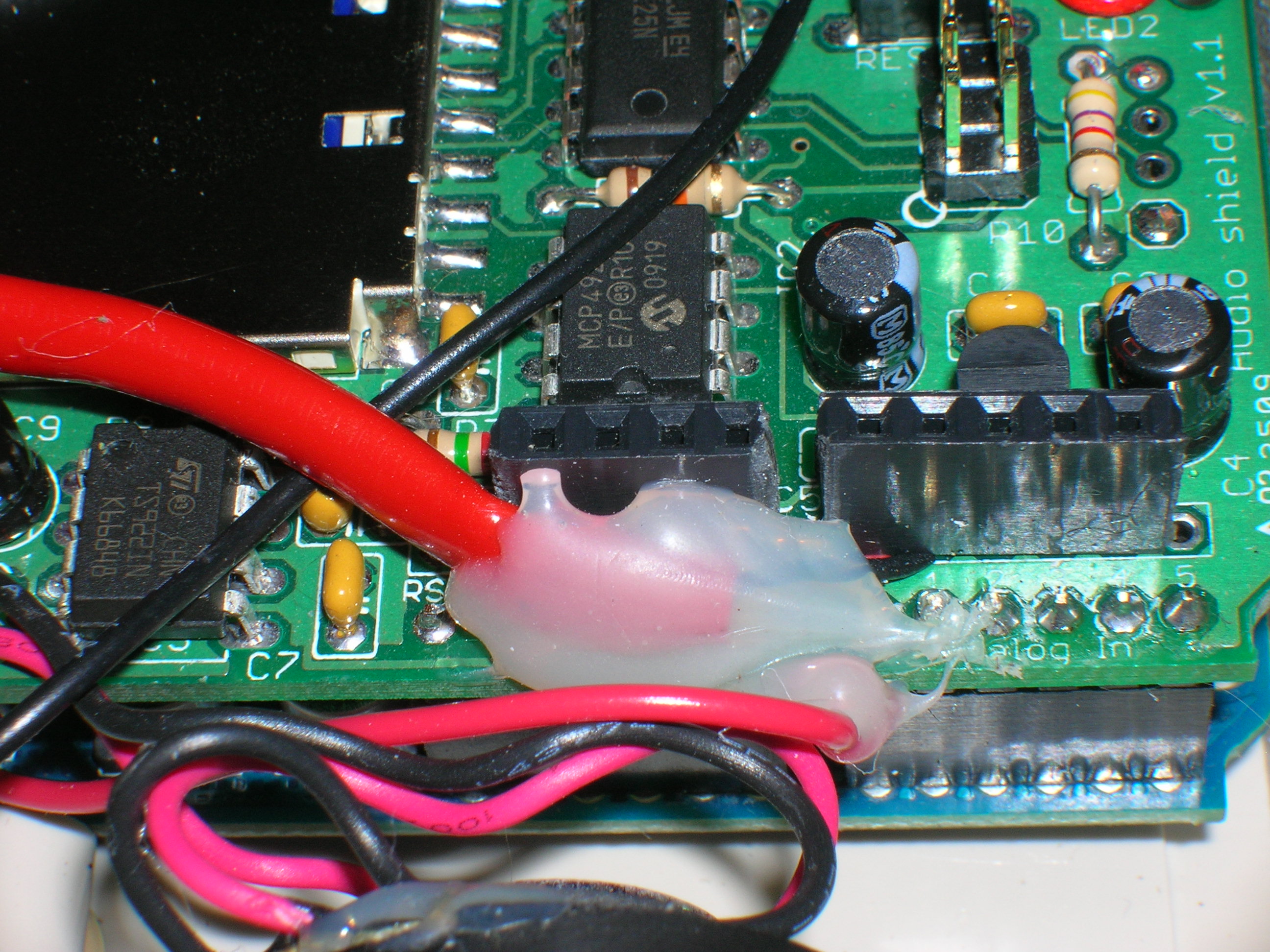 Make a Portable Barcode Scanner With an Arduino and a Cuecat : 11 Steps ...