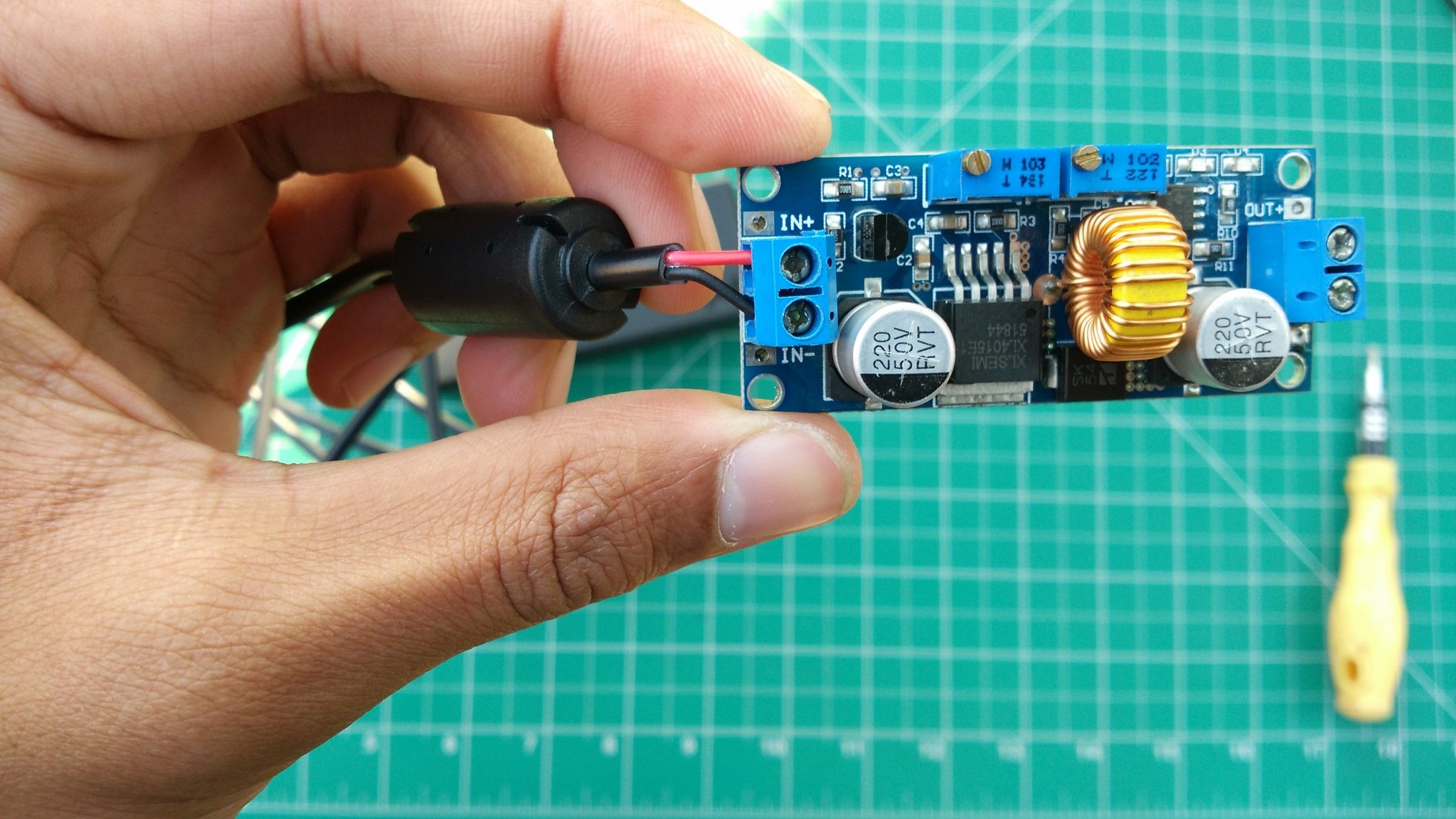 How to Make a 12v Battery Charger : 5 Steps (with Pictures) - Instructables