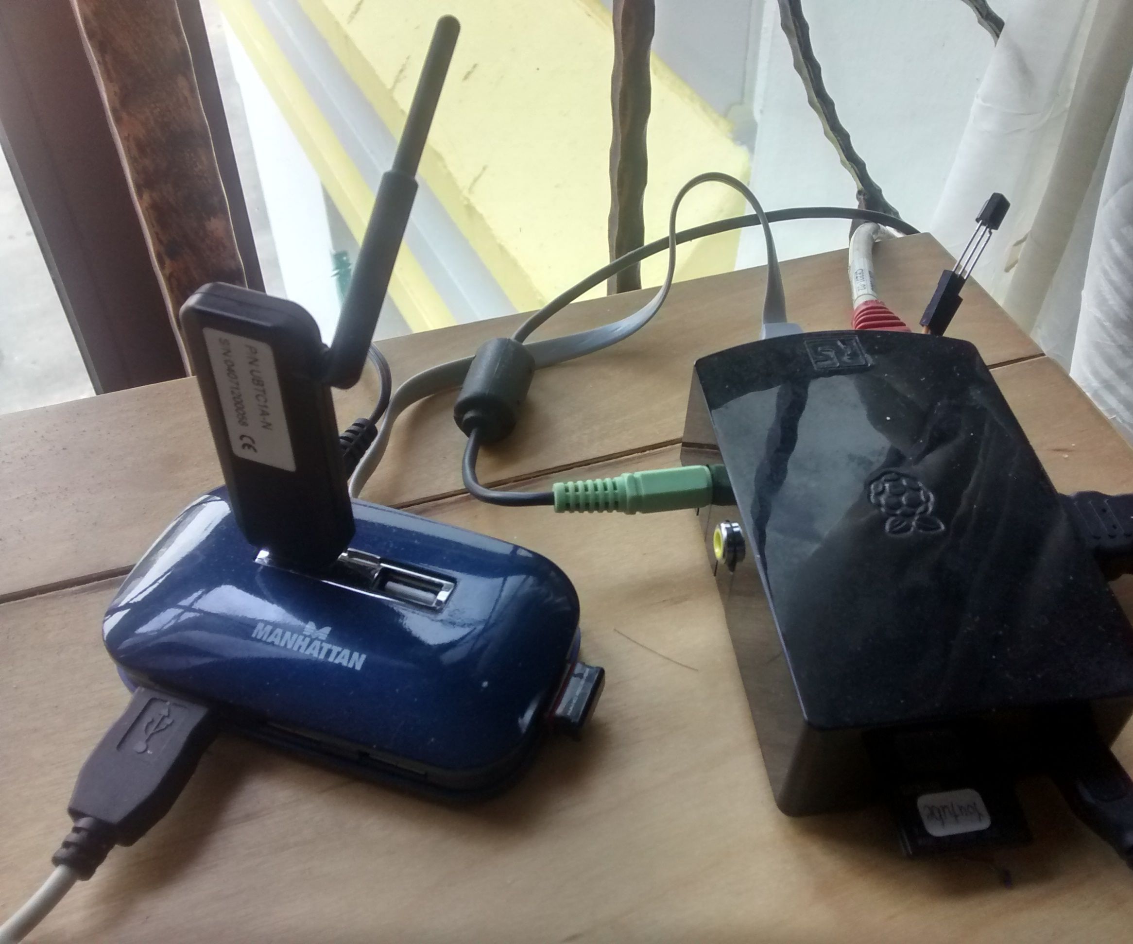 turn the raspberry pi into a bluetooth device that is discoverable by remote bluetooth client ...