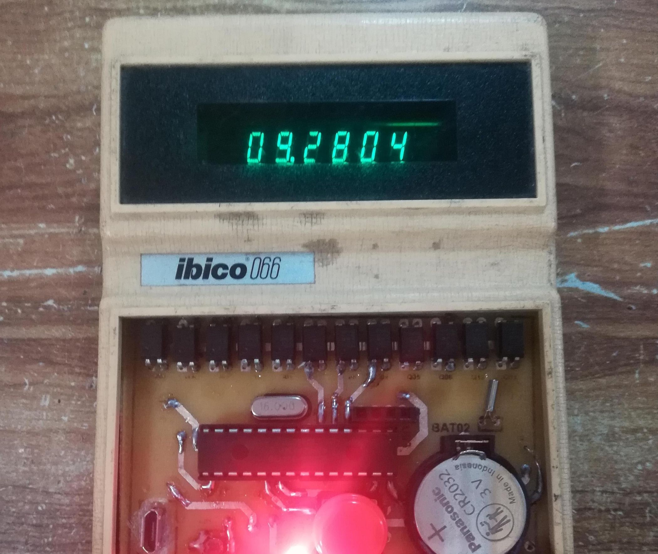 Turn a VFD 1970s Calculator Into a Digital Clock : 20 Steps (with ...